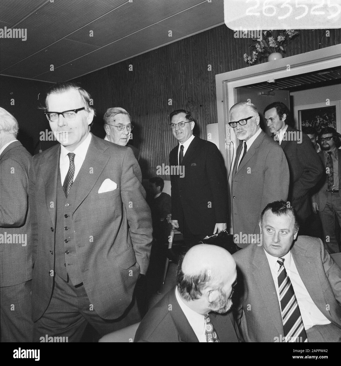 Transfer operating room Black and White Stock Photos & Images - Alamy