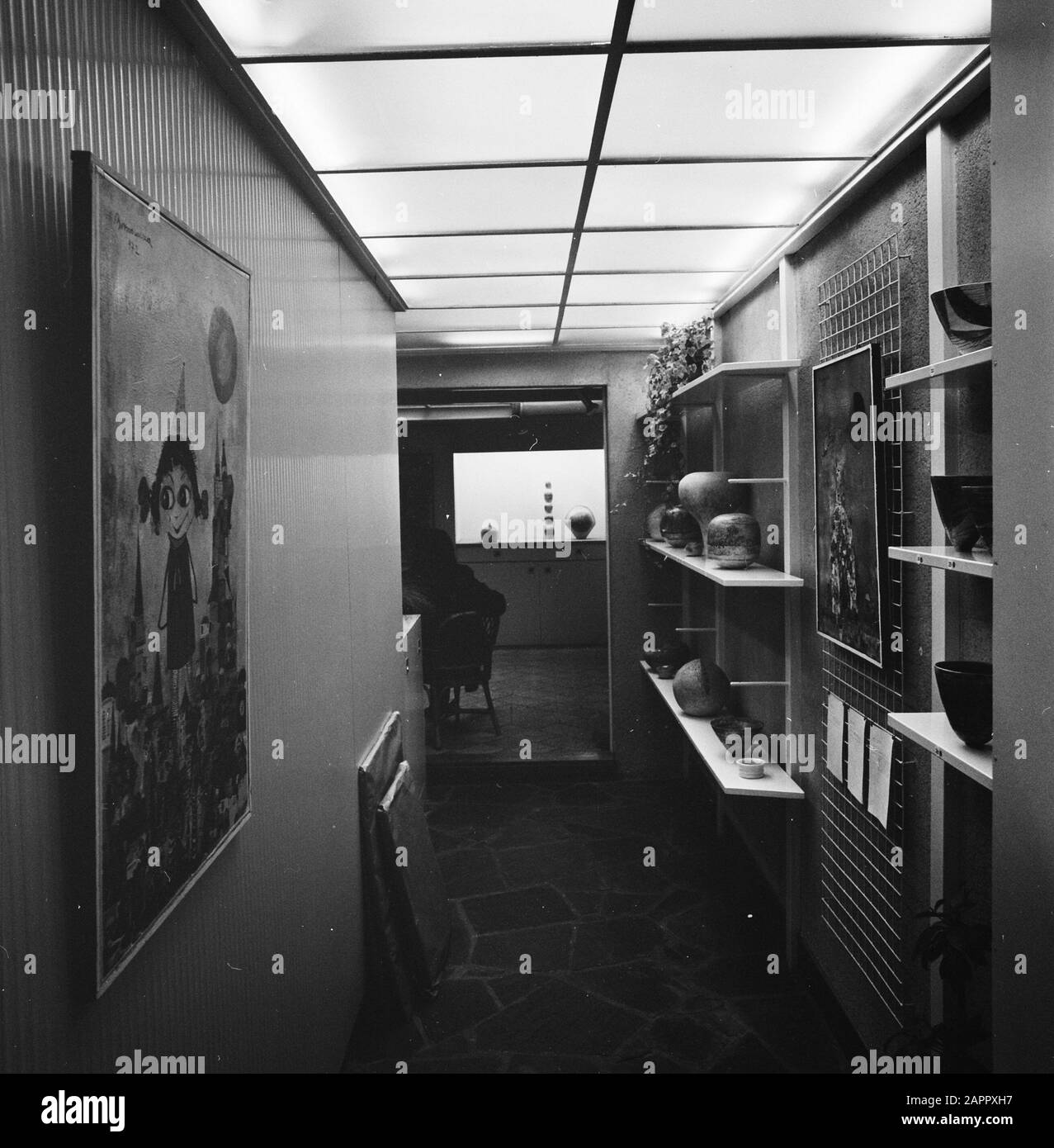 Gallery The interior of a gallery Date: November 9, 1973 Keywords ...