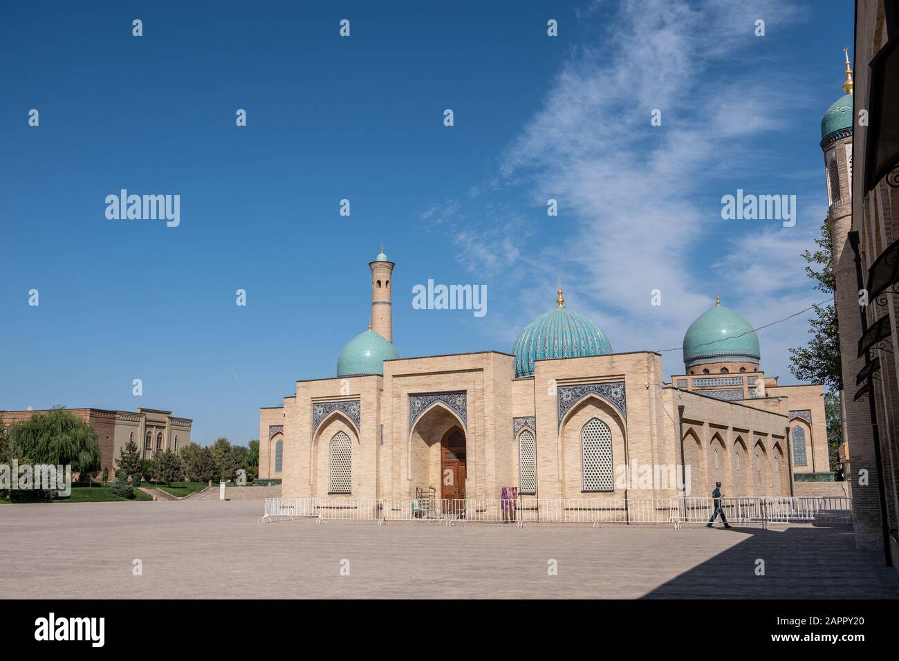 Muyi Muborak Madrasah, Hast Imam Square, Tashkent, Uzbekistan Stock ...