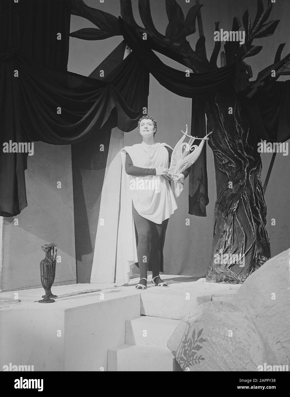 Kathleen Ferrier in Orfeo & Eurydice (the Netherlands, 23 June 1949 ...