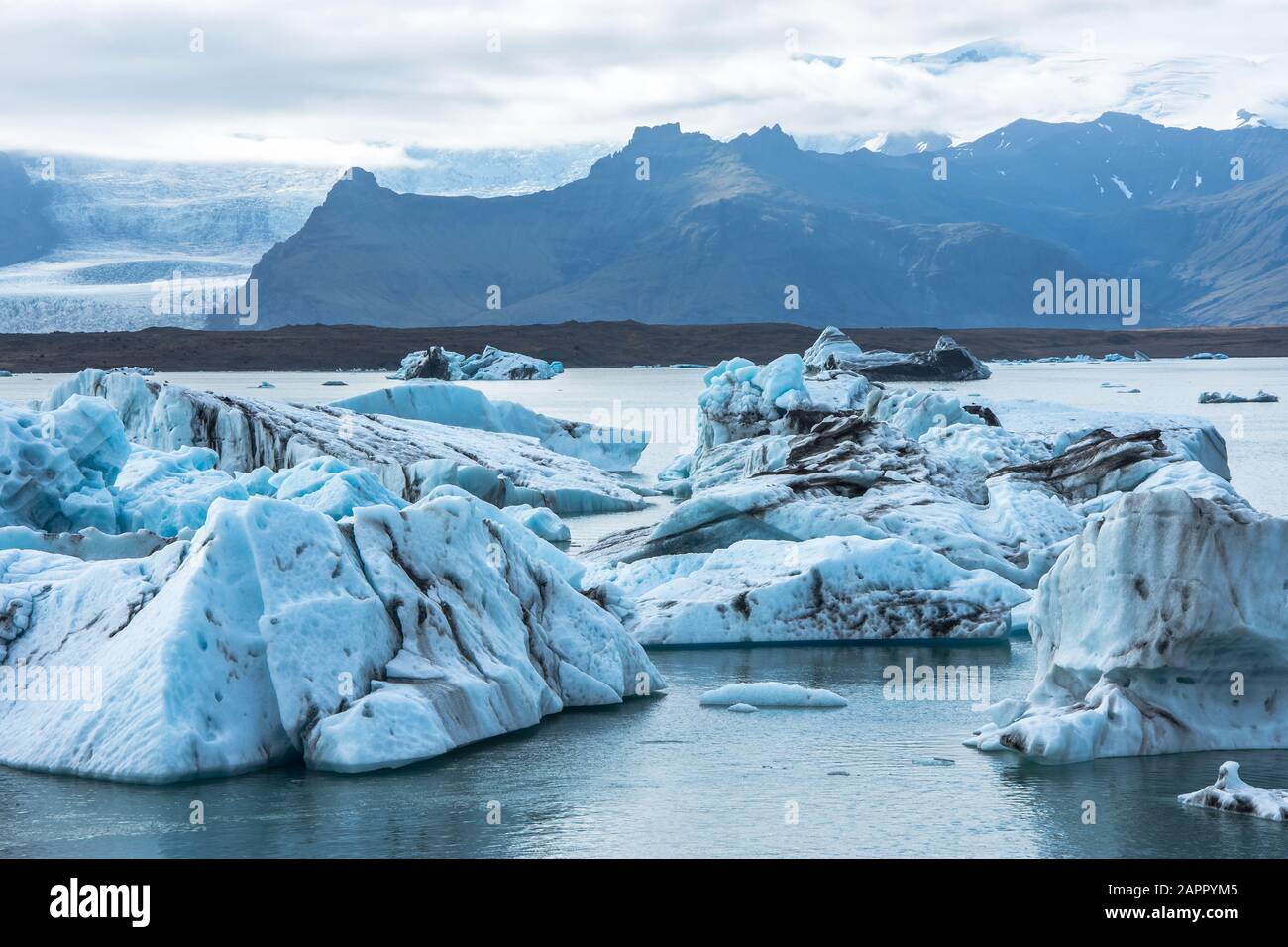 Detailed photo of the Icelandic glacier iceberg in a ice lagoon Stock Photo - Alamy