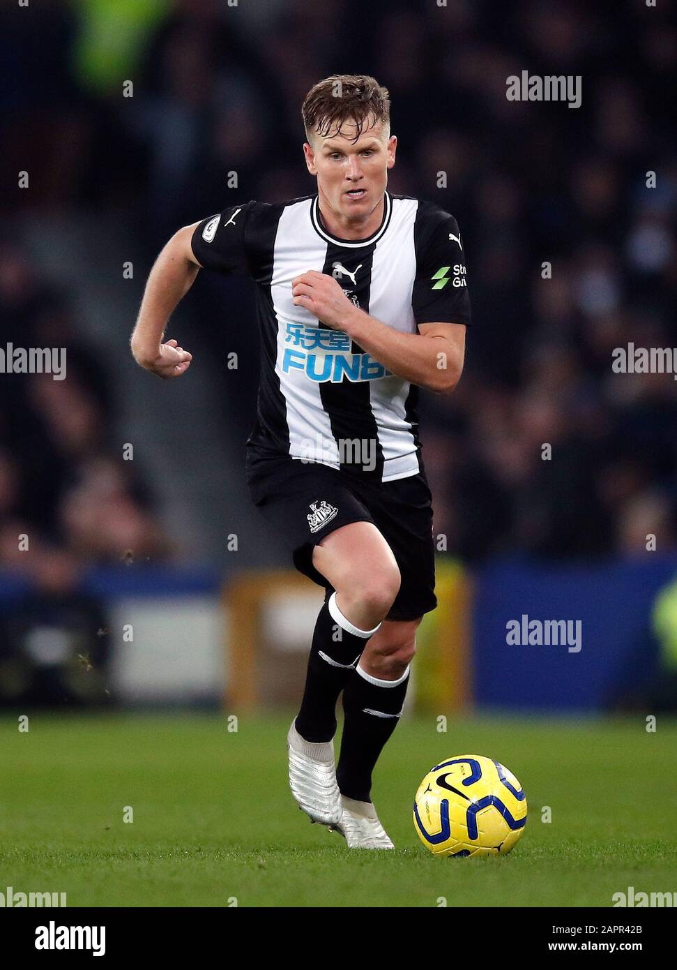 Newcastle United's Matt Ritchie Stock Photo - Alamy