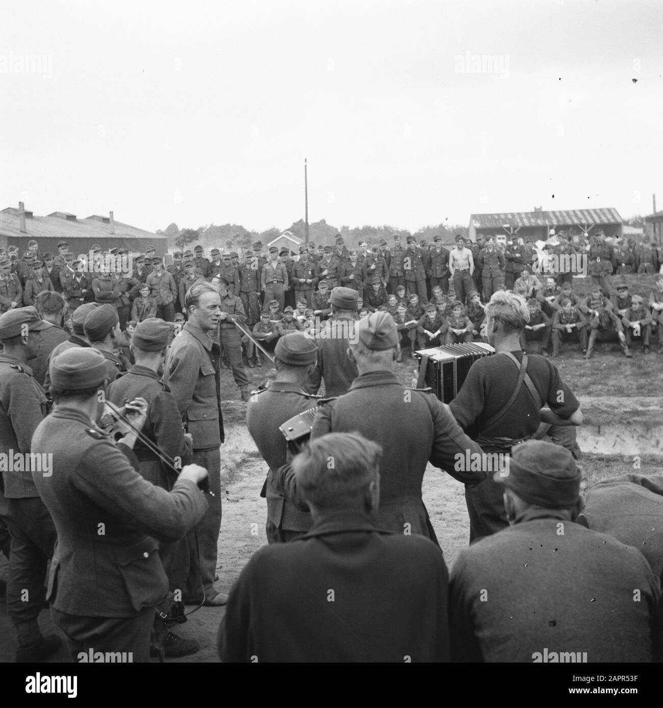 Dutch resistance wwii prisoners Black and White Stock Photos & Images ...