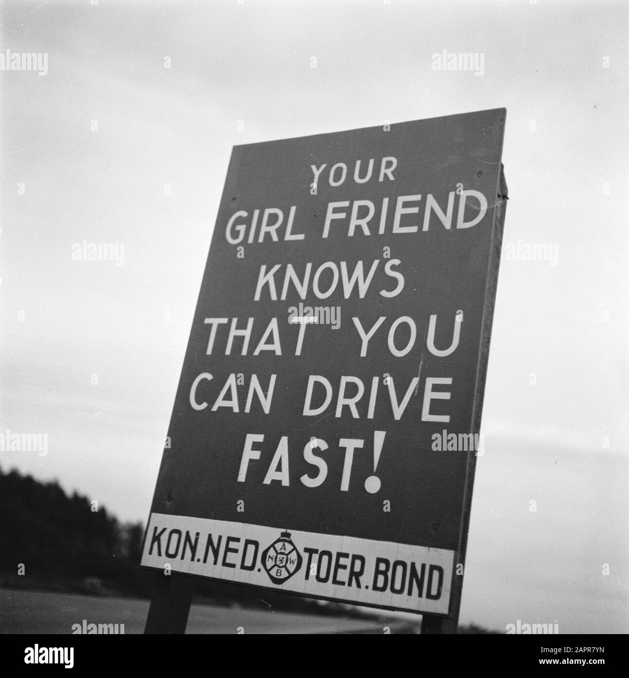 Warning signs in the English language on Dutch roads Date: 1945 ...