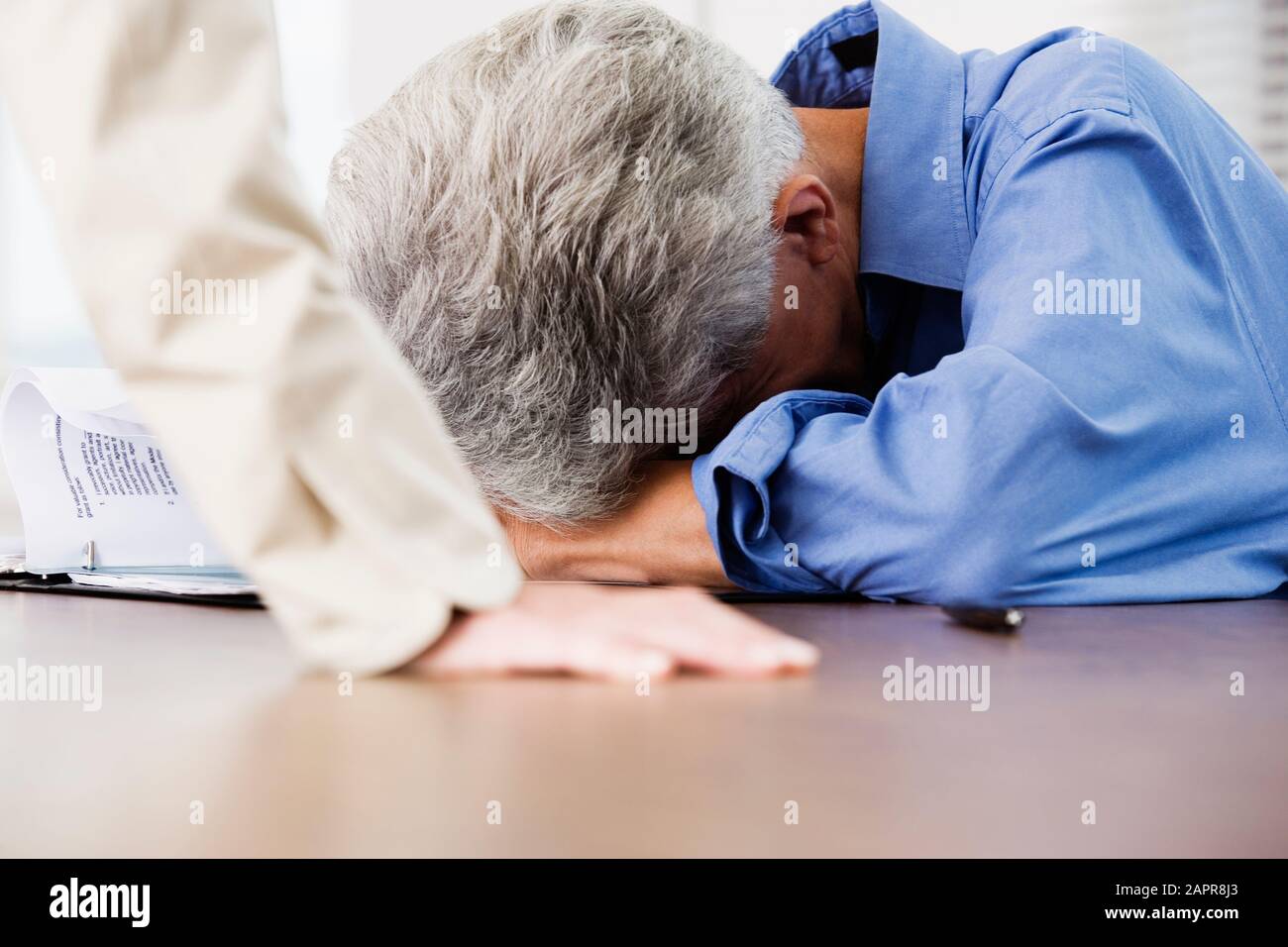 Female resting table hi-res stock photography and images - Alamy