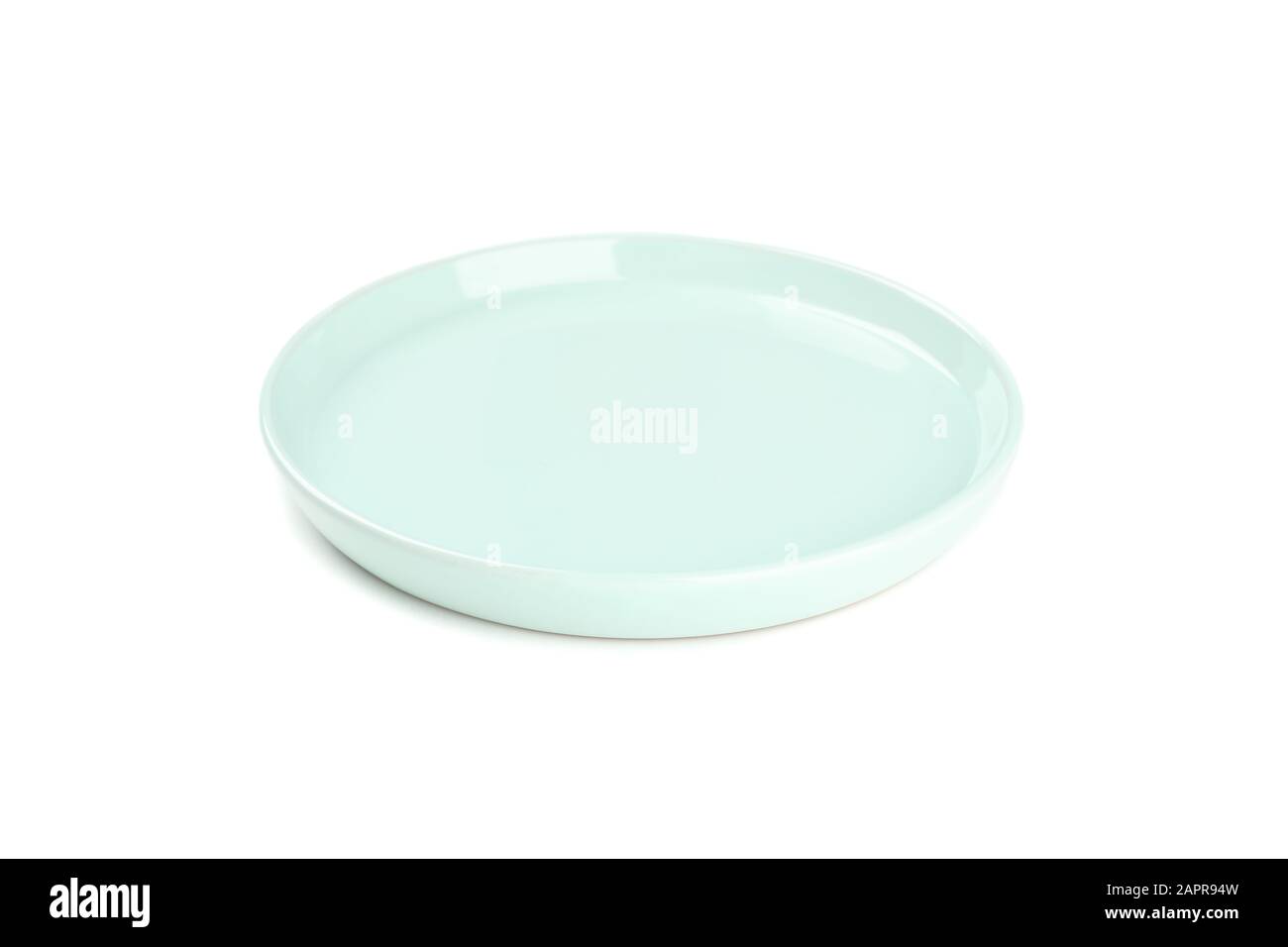 Green clean plate isolated on white background. Kitchen, serving Stock ...