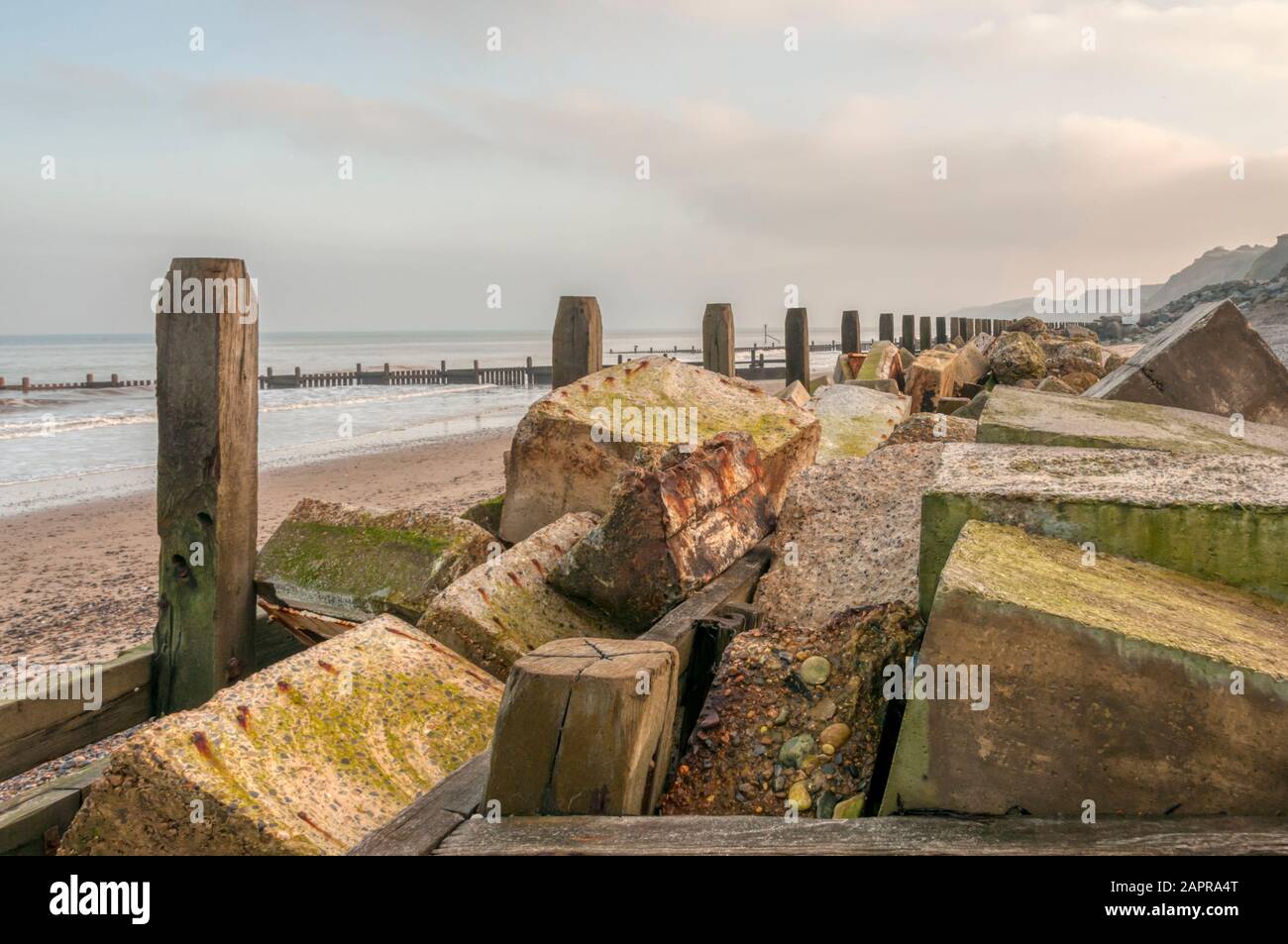 Concrete blocks hi-res stock photography and images - Alamy