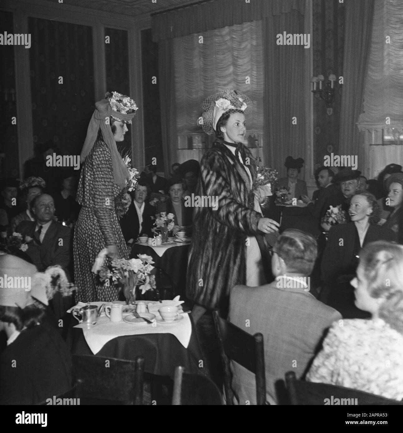 Designers hotel Black and White Stock Photos & Images - Alamy