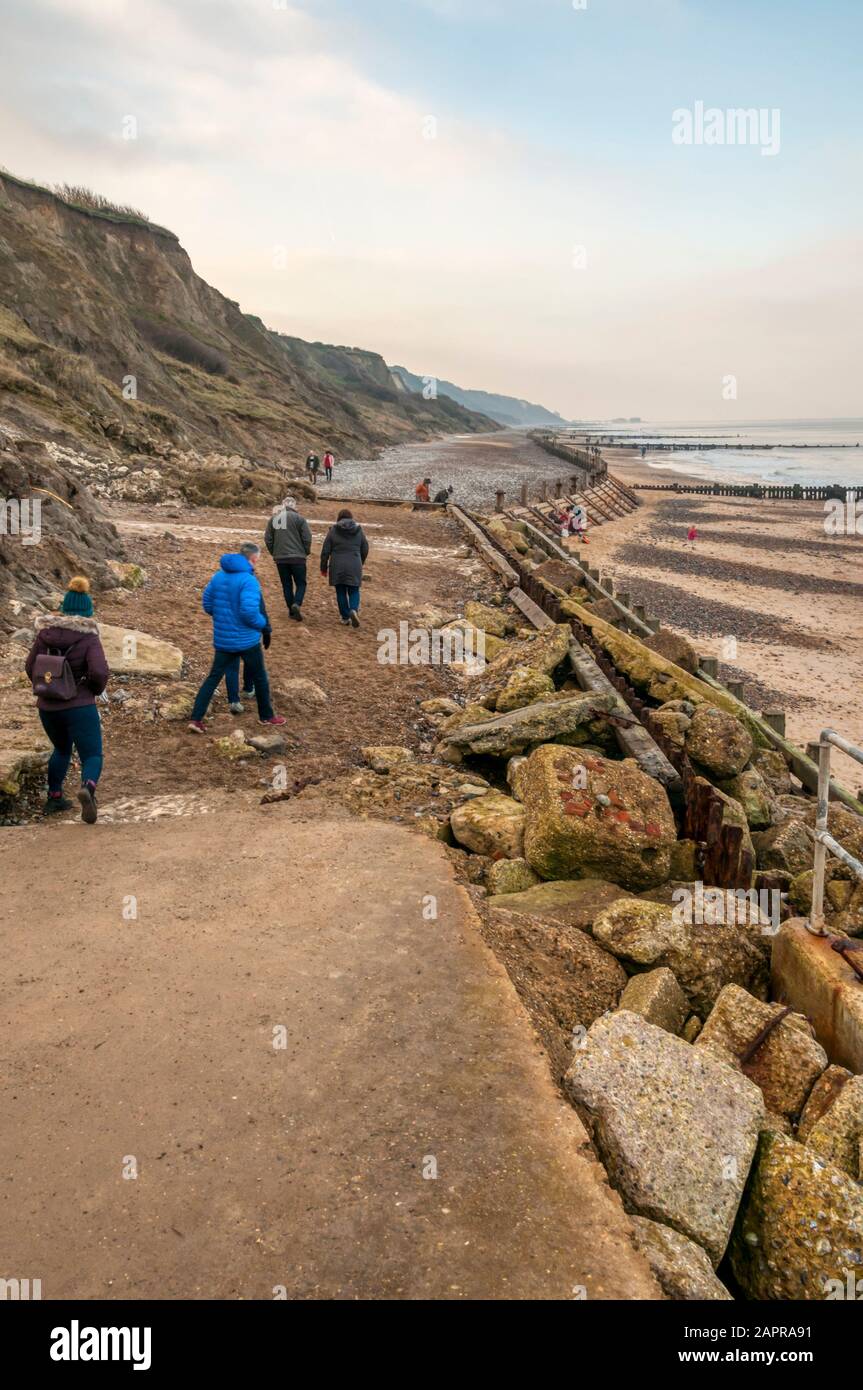 Flood defences concrete hi-res stock photography and images - Alamy
