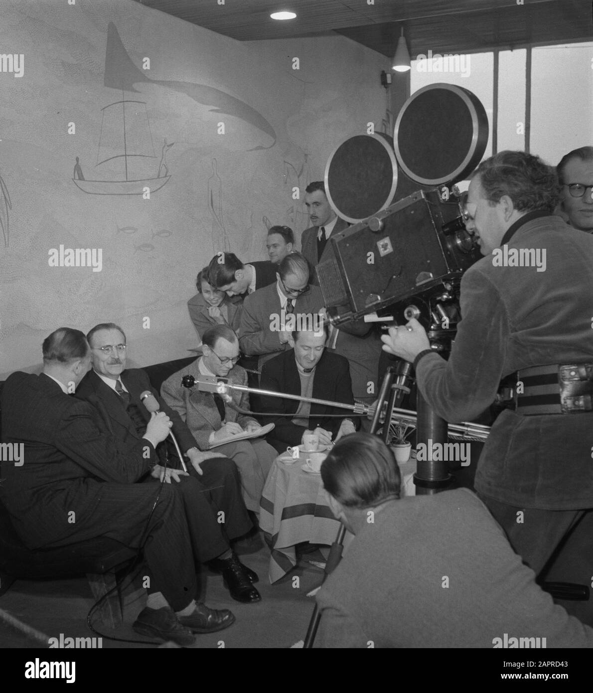 Back drees hi-res stock photography and images - Alamy