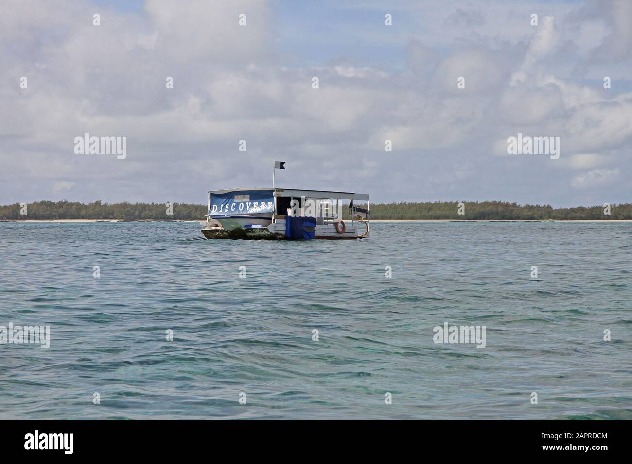 Cuise boat hi-res stock photography and images - Alamy