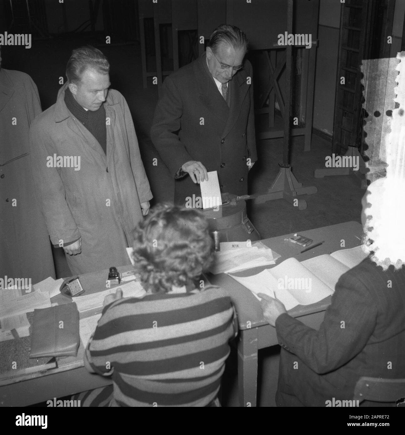 Dr w drees hi-res stock photography and images - Alamy