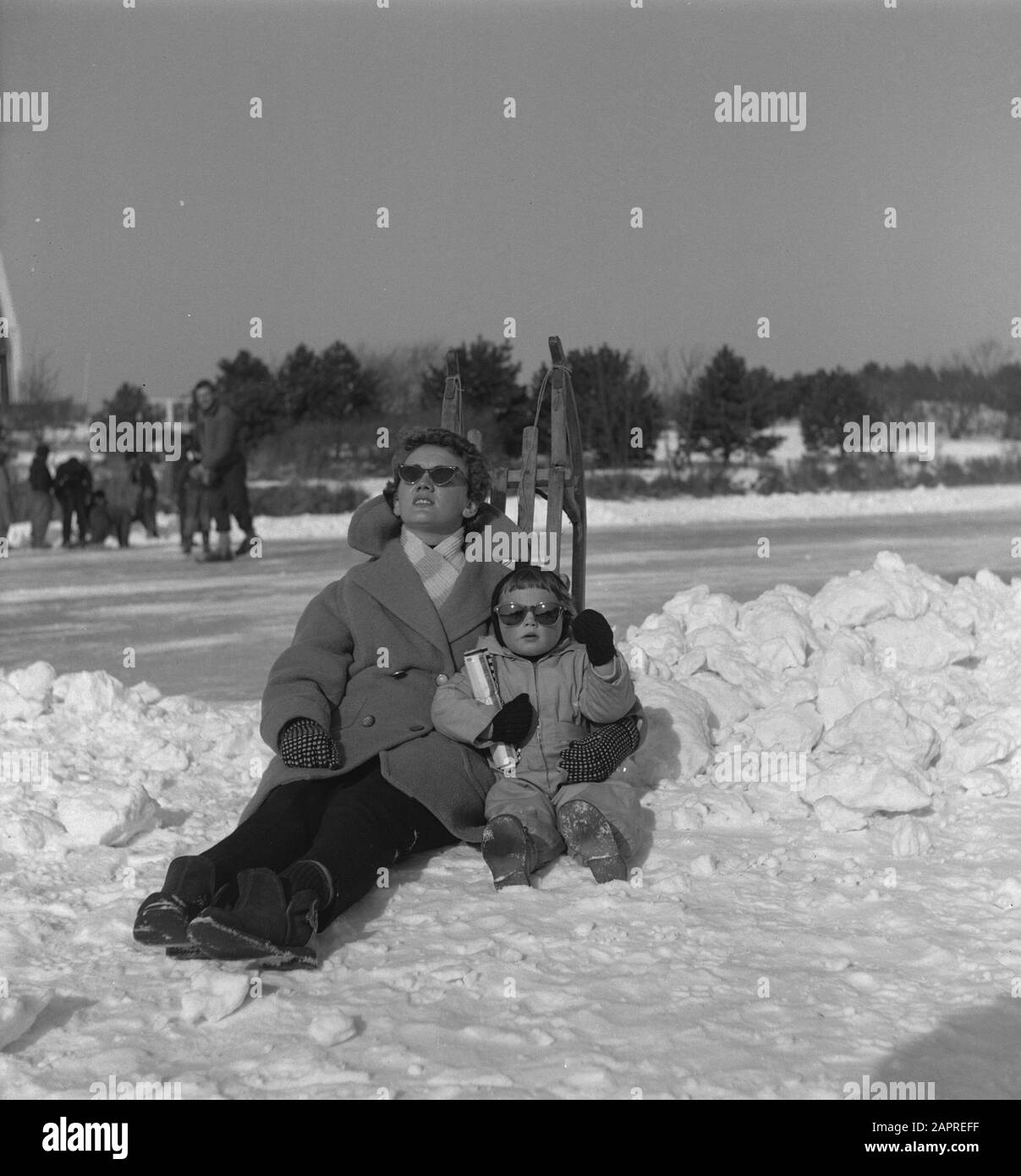 February 22 1956 hi-res stock photography and images - Alamy