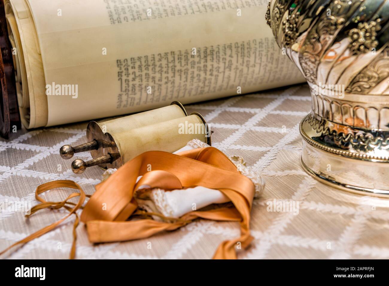 Orange scrolls hi-res stock photography and images - Alamy