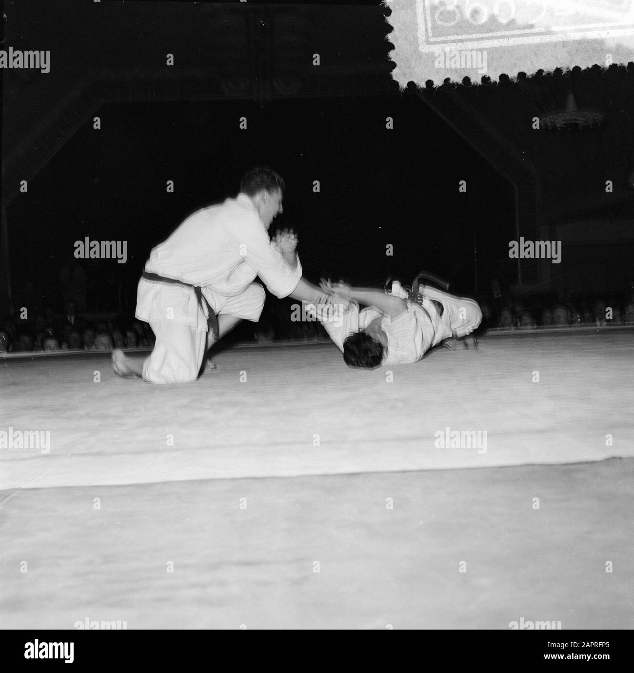 Judo matches hi-res stock photography and images - Alamy