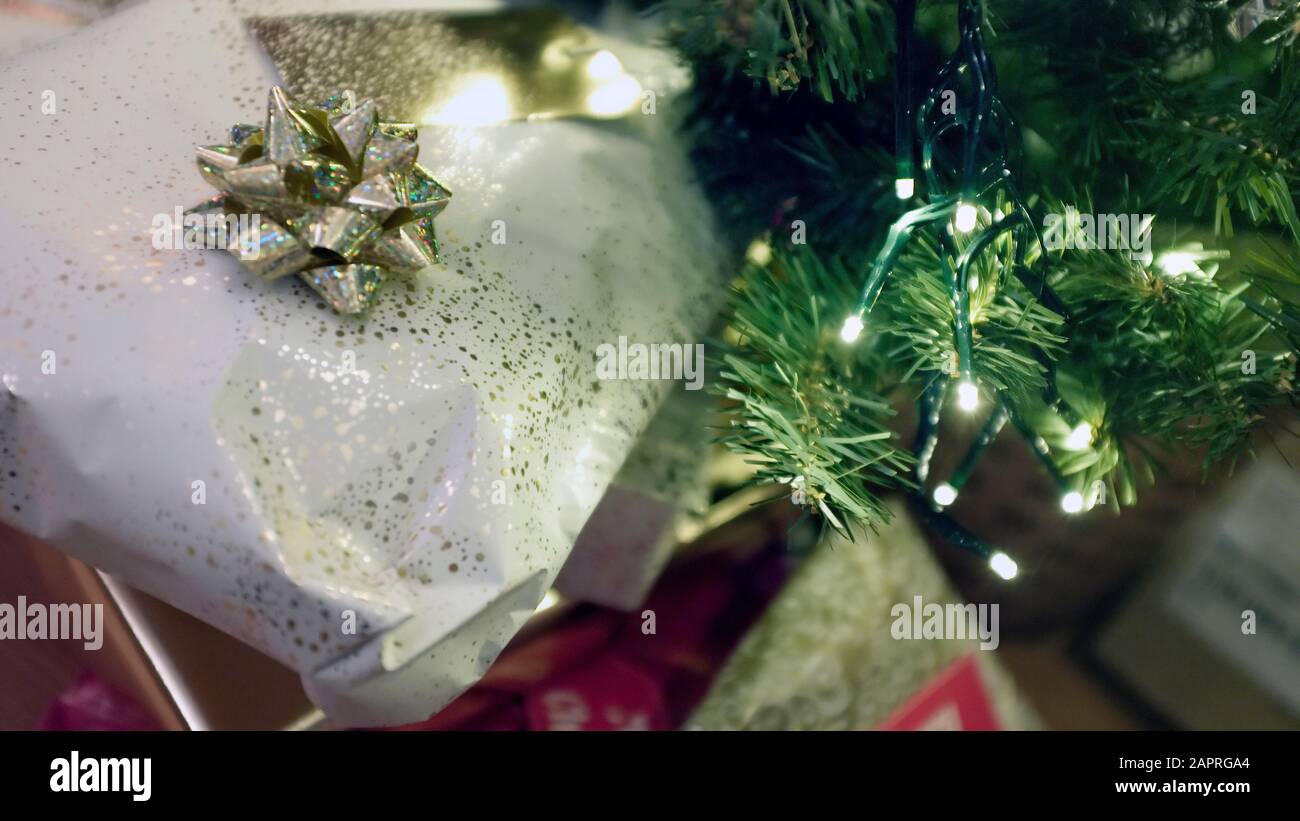 A pile of unopened Christmas gifts Stock Photo - Alamy