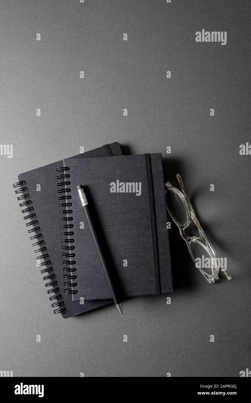 Note pads hi-res stock photography and images - Alamy