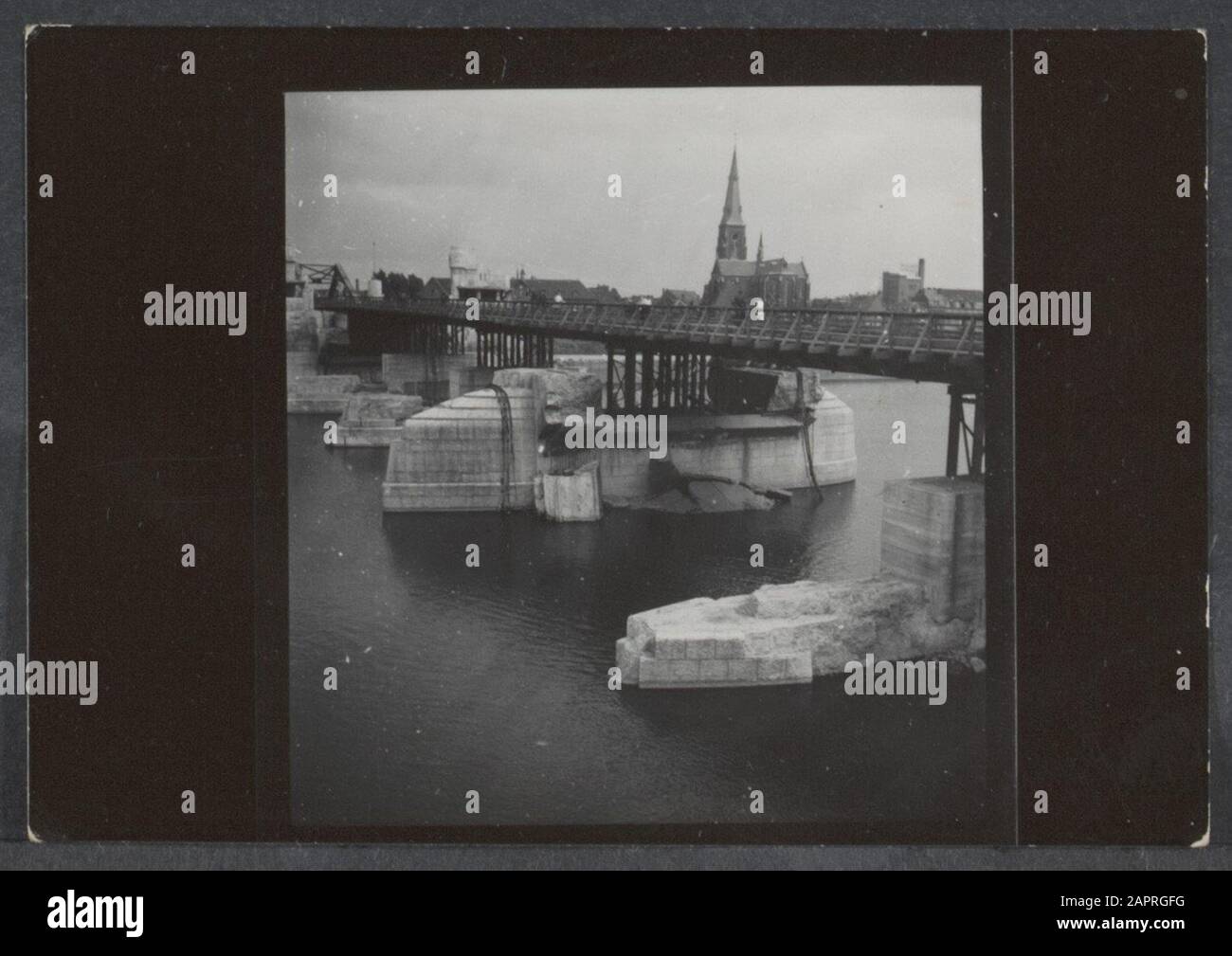 Devastations: bridges. 1940 Emergency bridge built over the destroyed ...