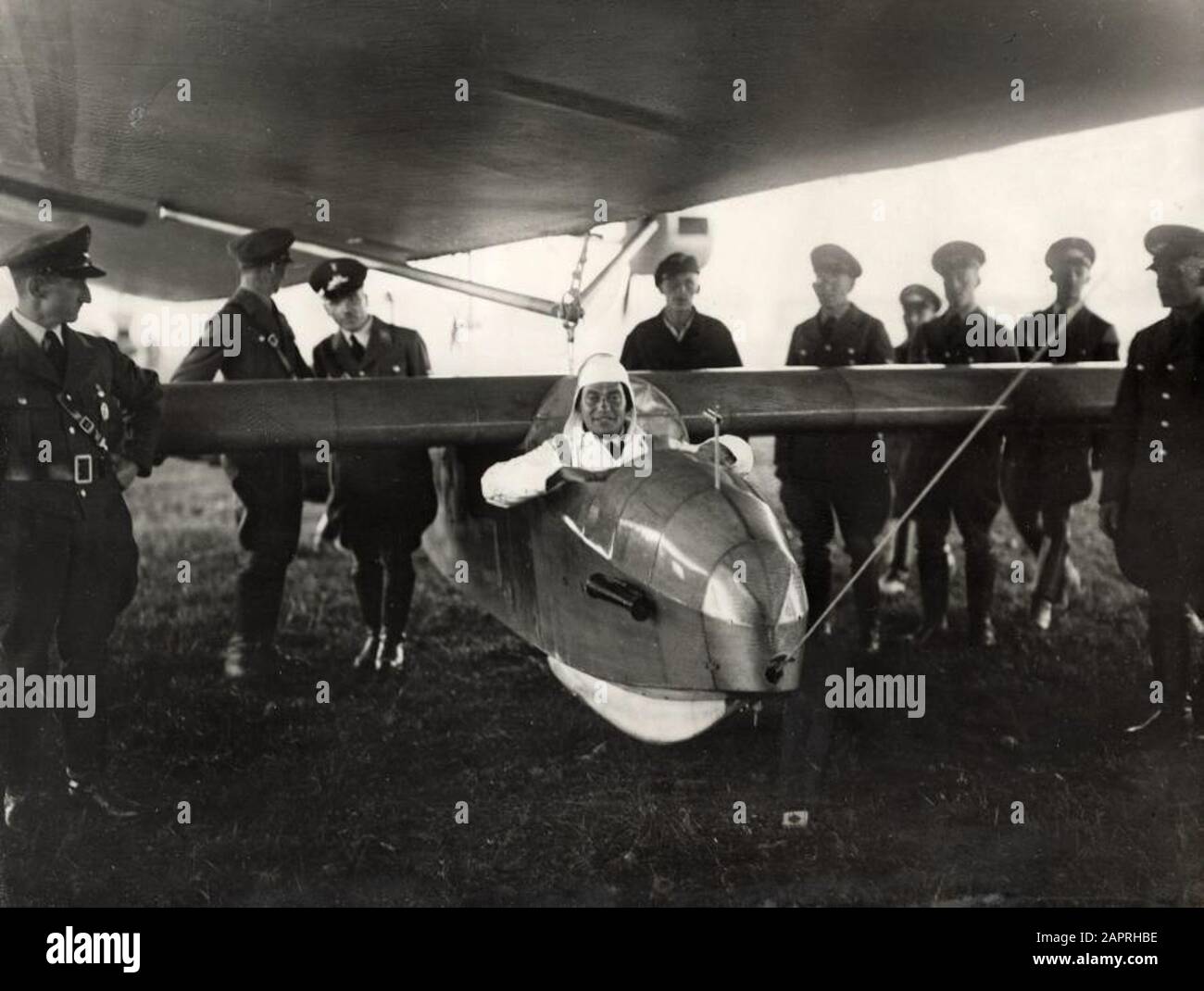 Aviation and gliding. The glider of the German pilot Wiegmeyer is ...