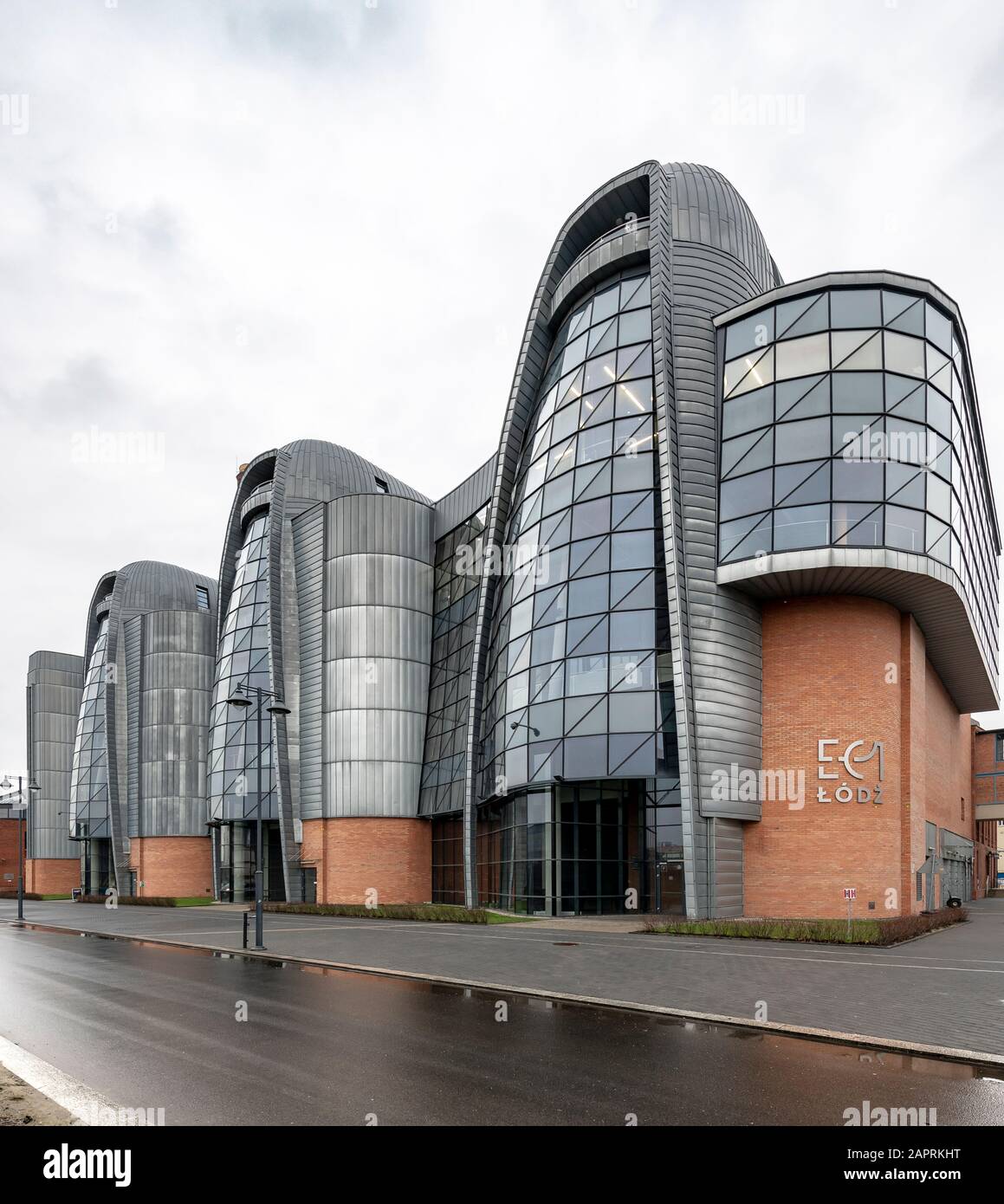 EC1 Łódź Power Plant, converted into a Planetarium in Lodz, Poland ...