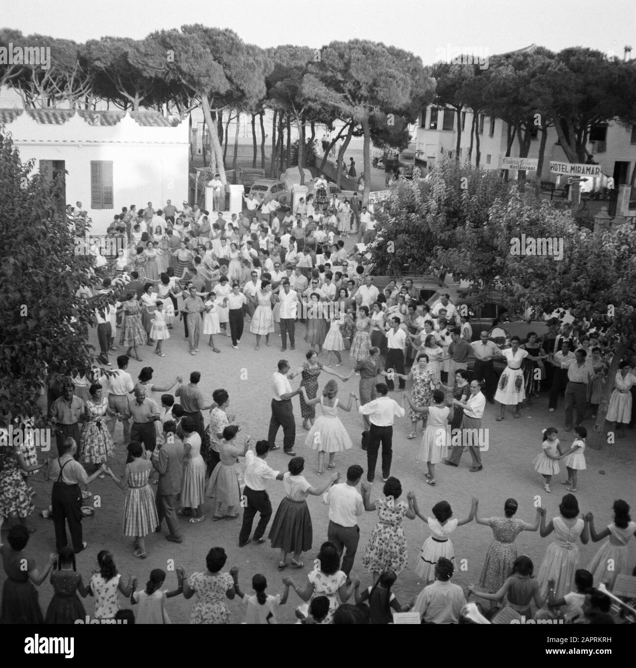 Catalonia square Black and White Stock Photos & Images - Alamy