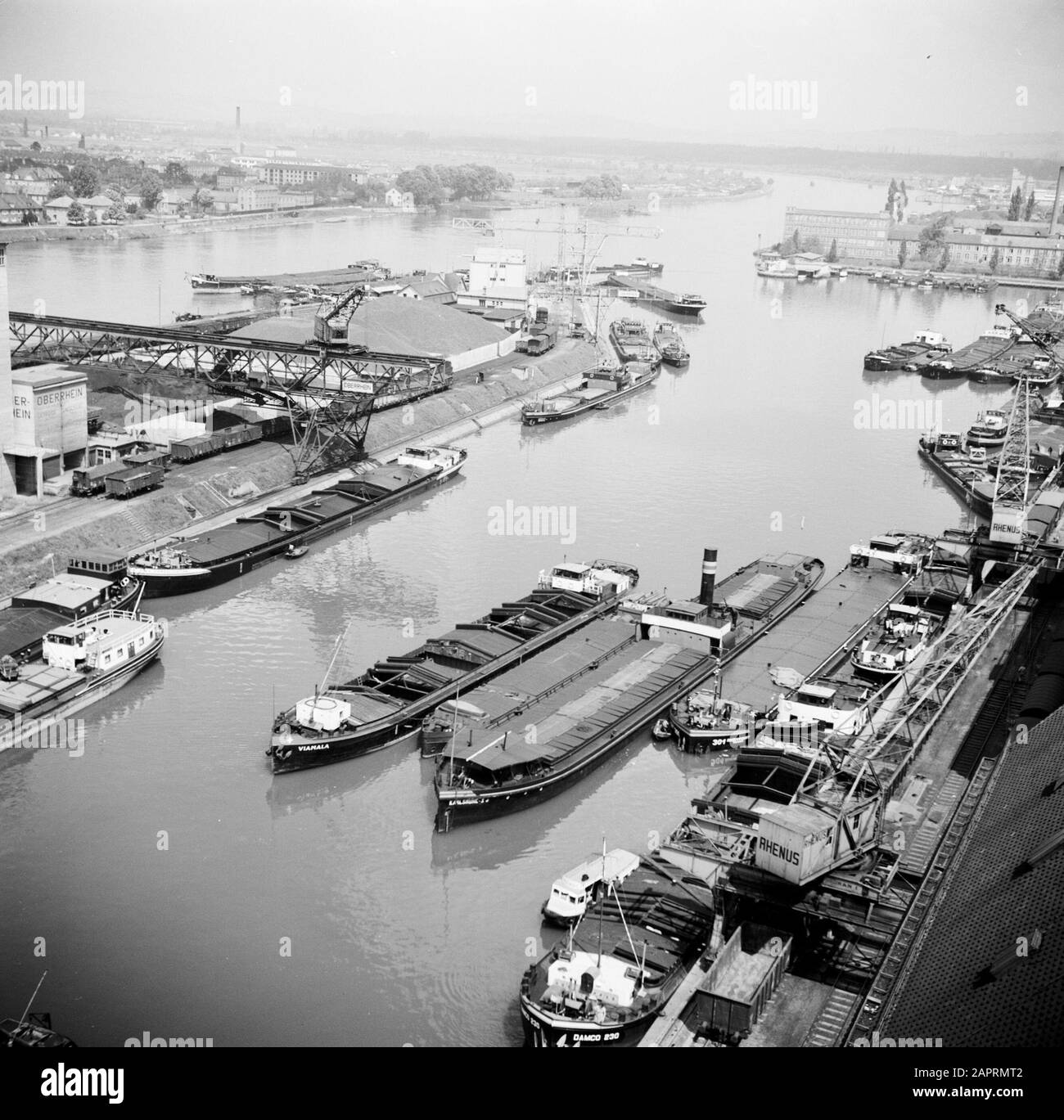Three countries point Black and White Stock Photos & Images - Alamy
