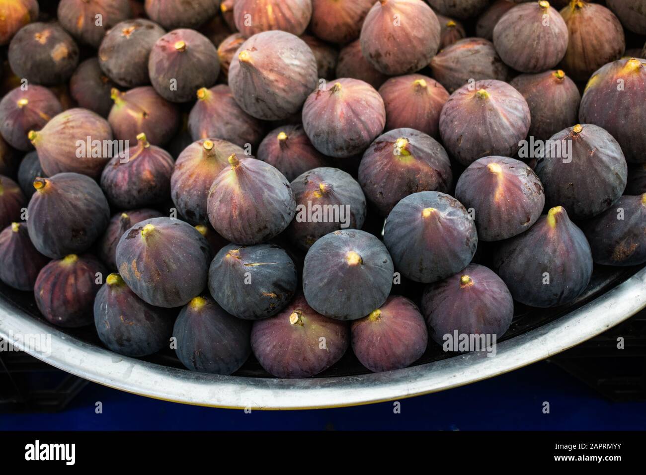 Eating the fig hi-res stock photography and images - Alamy