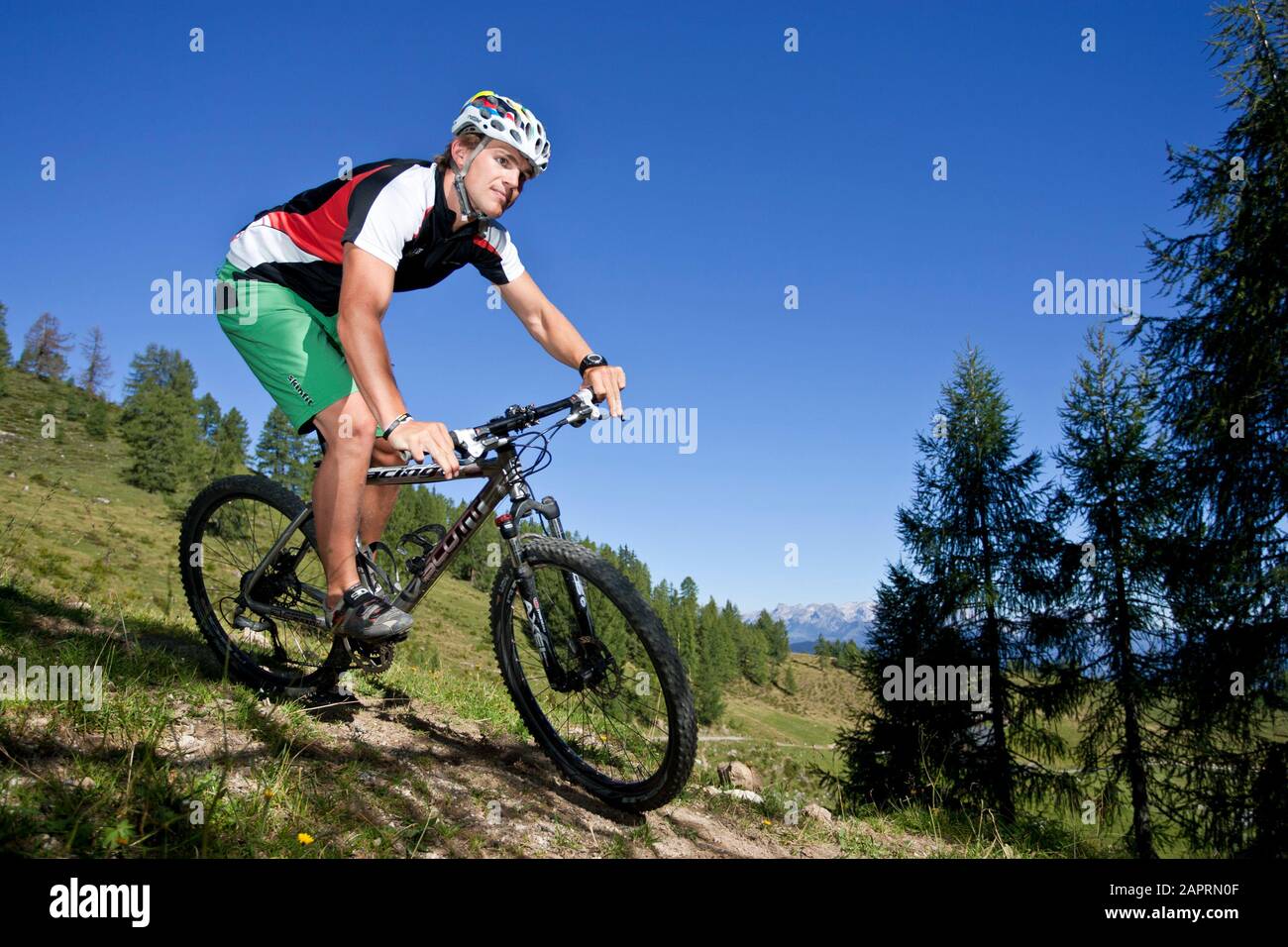 Radfahren im sommer hi-res stock photography and images - Alamy