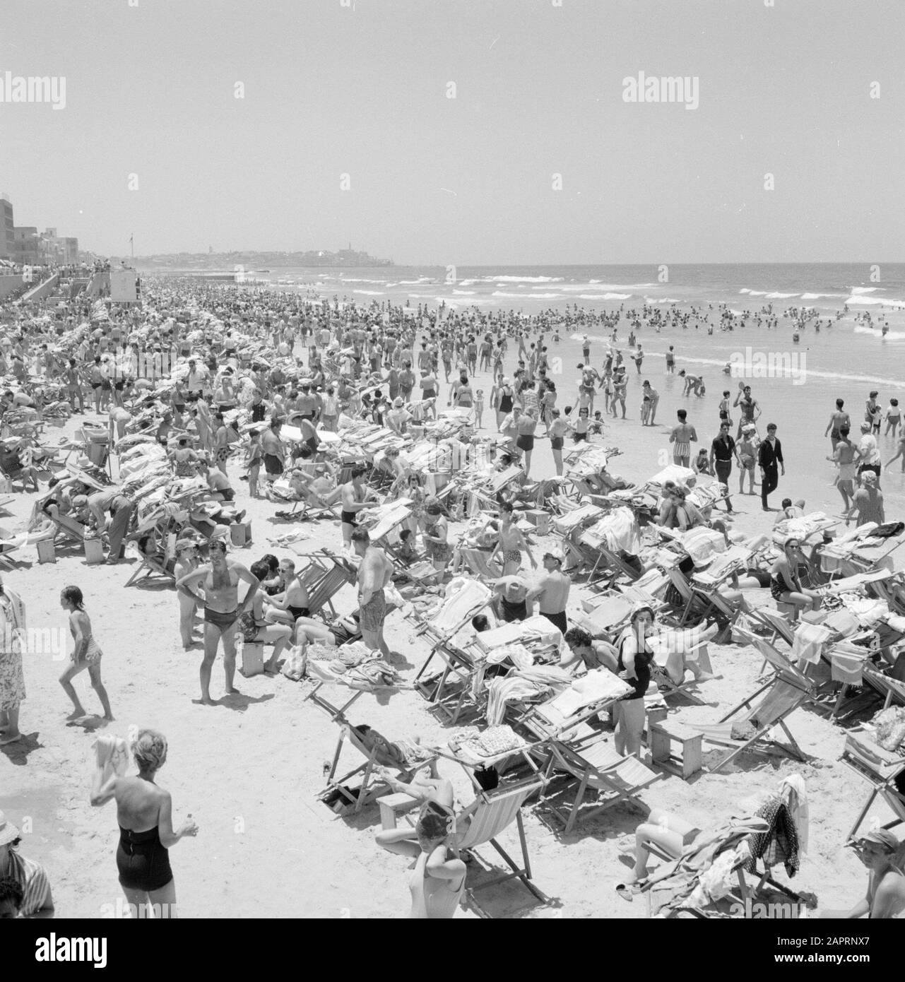 Israel 1964-1965: Tel Aviv, on the Sabbath to the sea Busy beach with ...