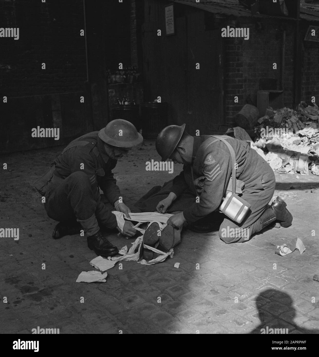 HIE [Holland in England]/Anefo London series Dutch civil defence ...