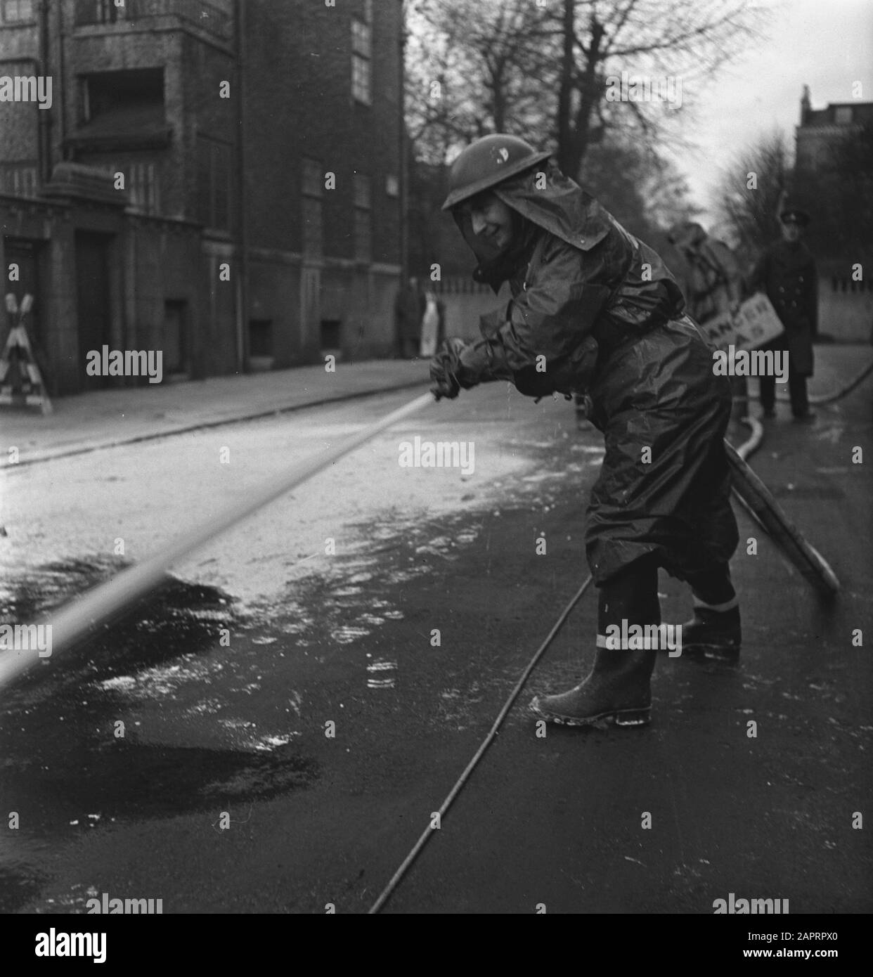 HIE [Holland in England]/Anefo London series Dutch civil defence ...