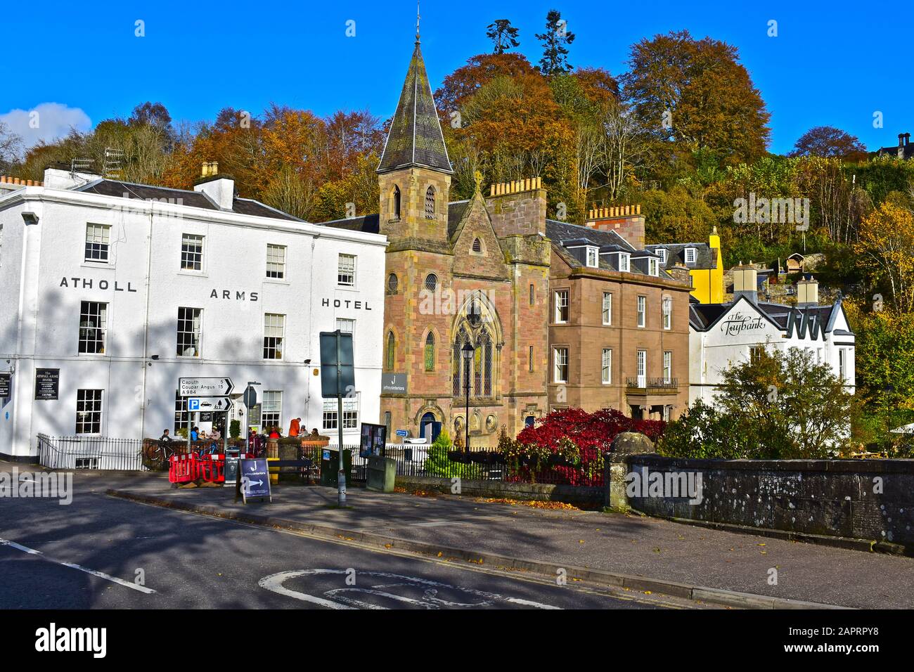 Atholl arms hotel, dunkeld, perthshire hi-res stock photography and ...