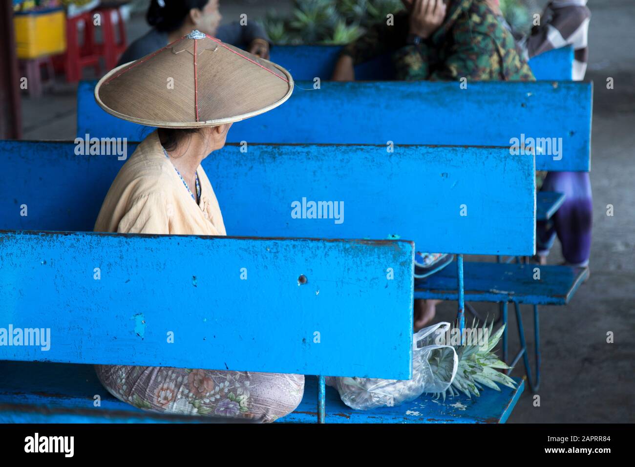 Asian conical hat hi-res stock photography and images - Alamy