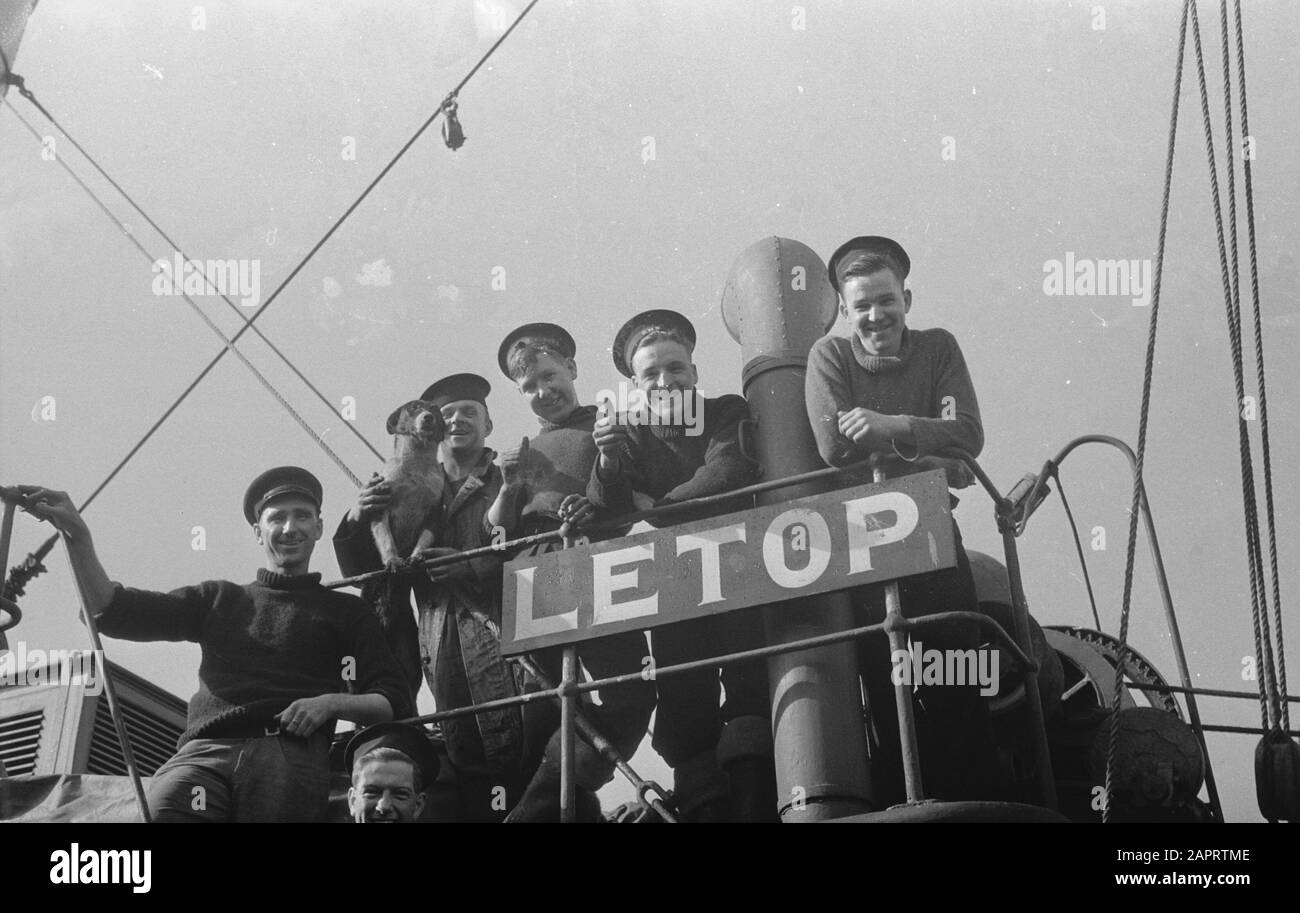 Dutch minesweepers A British crew on a Dutch pilot boat in the ...