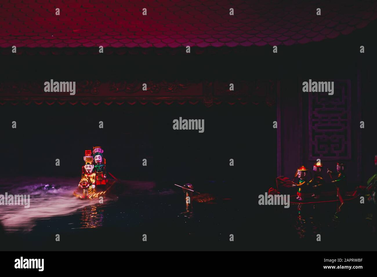 Traditional Vietnamese water puppet dolls theatre show in Hanoi ...