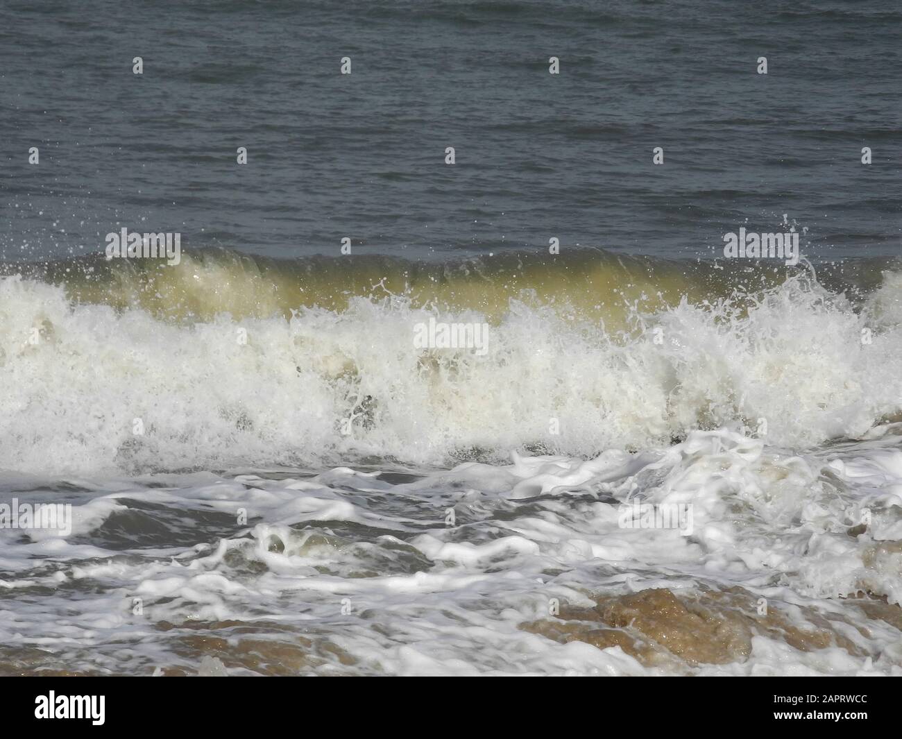 Indian ocean coast Arabian sea in Kochi, Kerala, India Stock Photo - Alamy