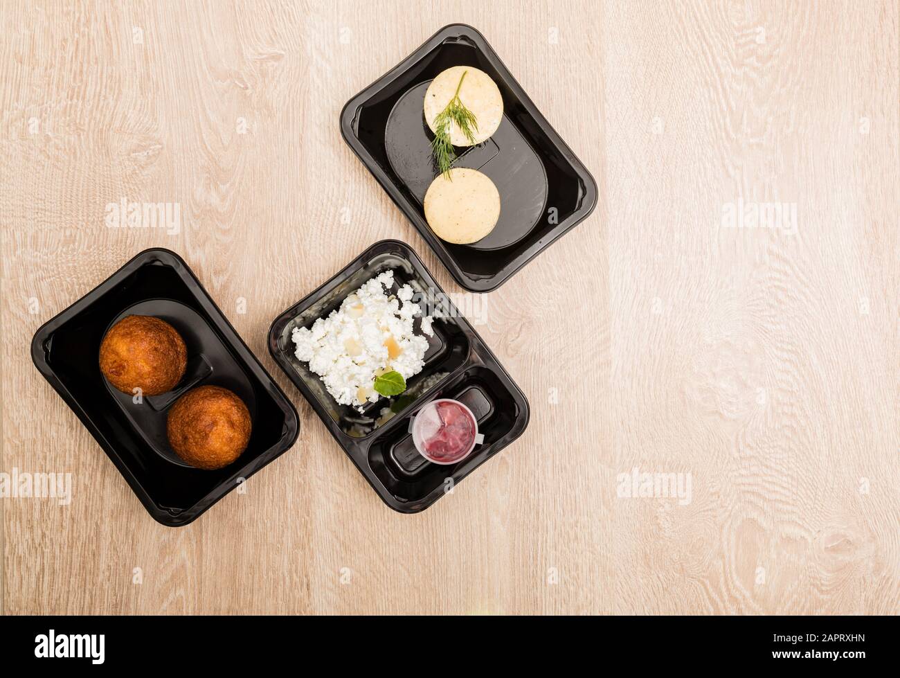 Healthy food delivery. Take away food for diet. Fitness nutrition ...