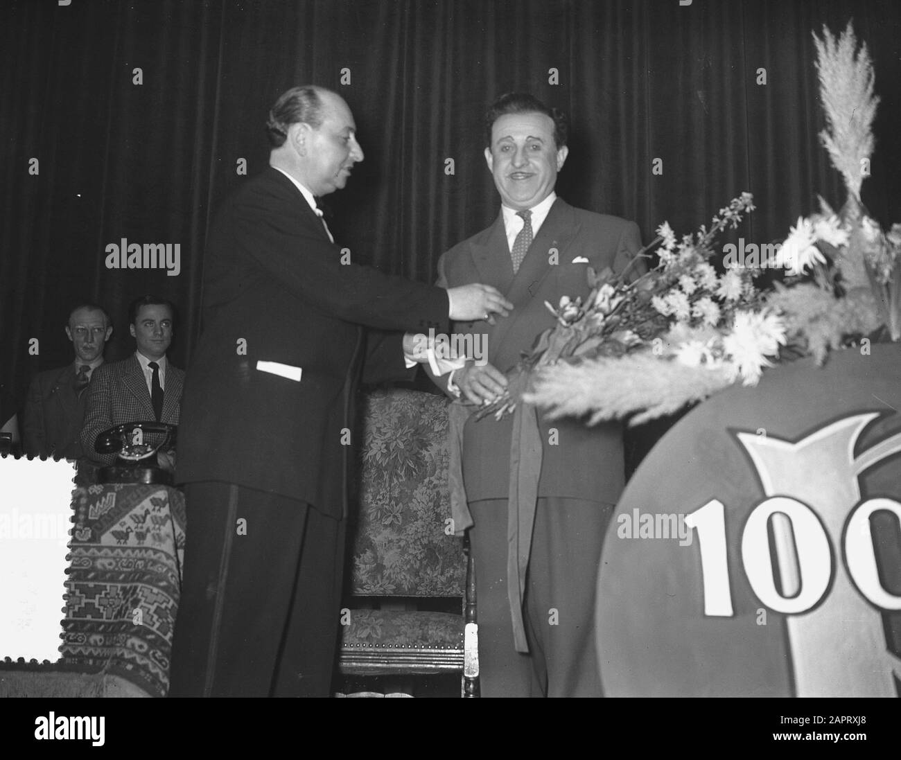 Jubilee performance Potash en Parlemoer left Johan Card, right Johan ...