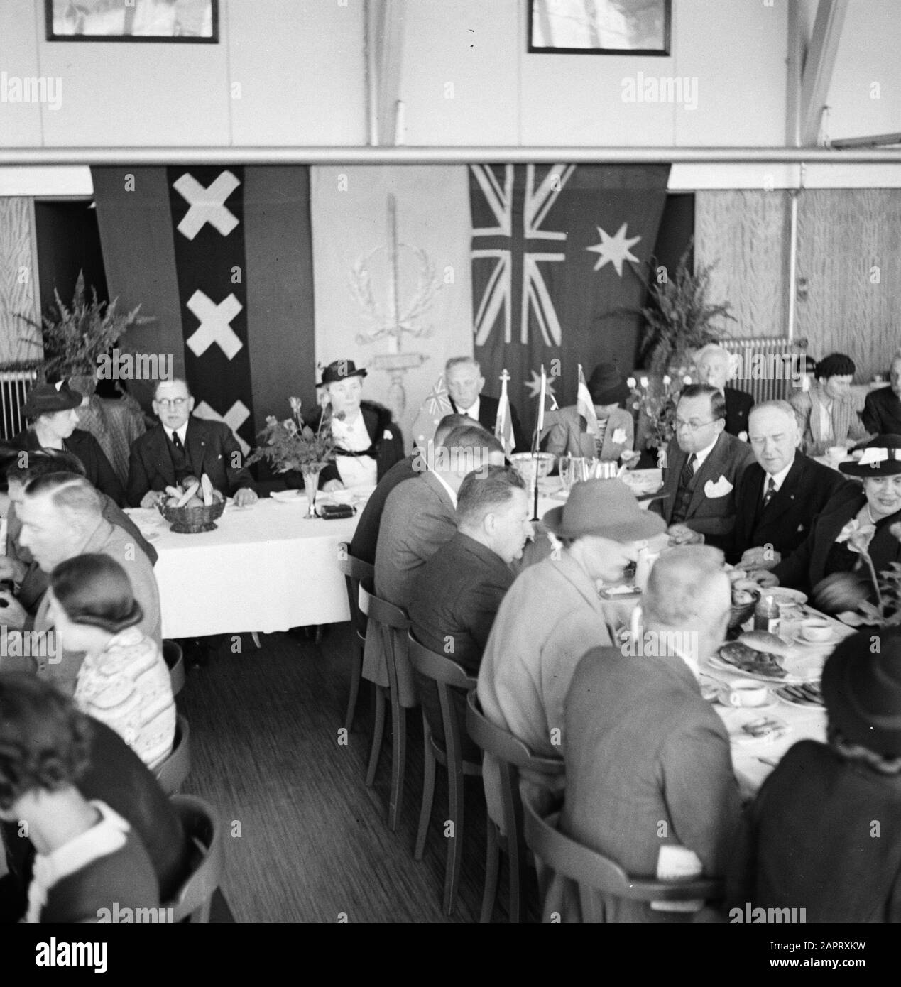 Organised office Black and White Stock Photos & Images - Alamy