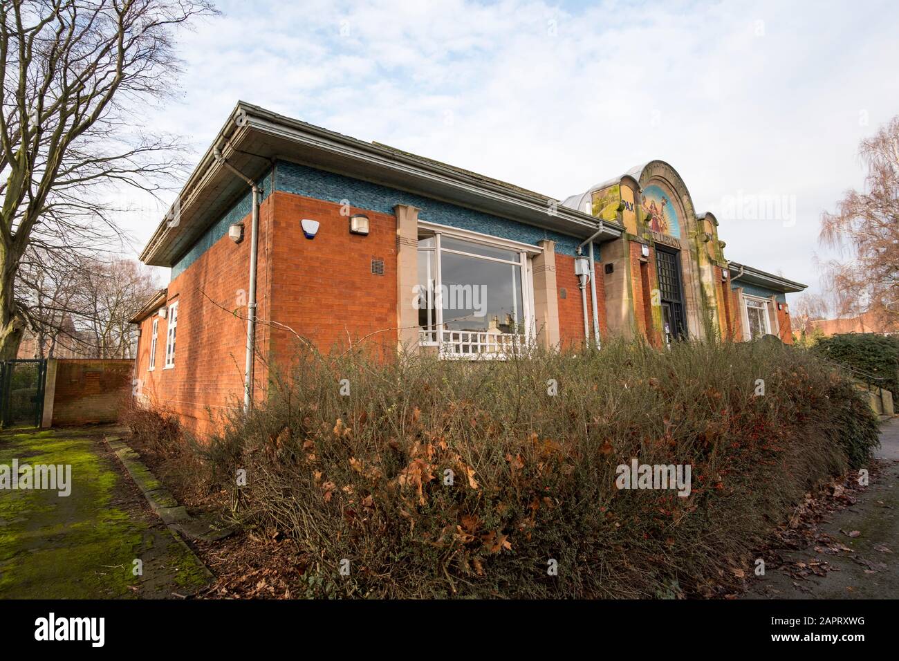 Free public library in Long Eaton, Derbyshire, UK Stock Photo - Alamy