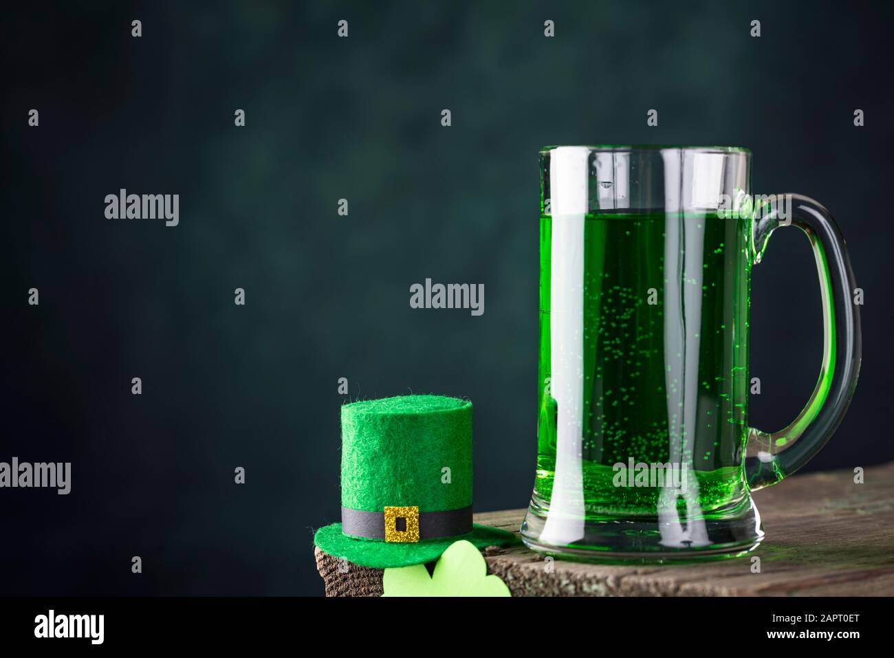 St. Patrick’s day green beer Stock Photo - Alamy