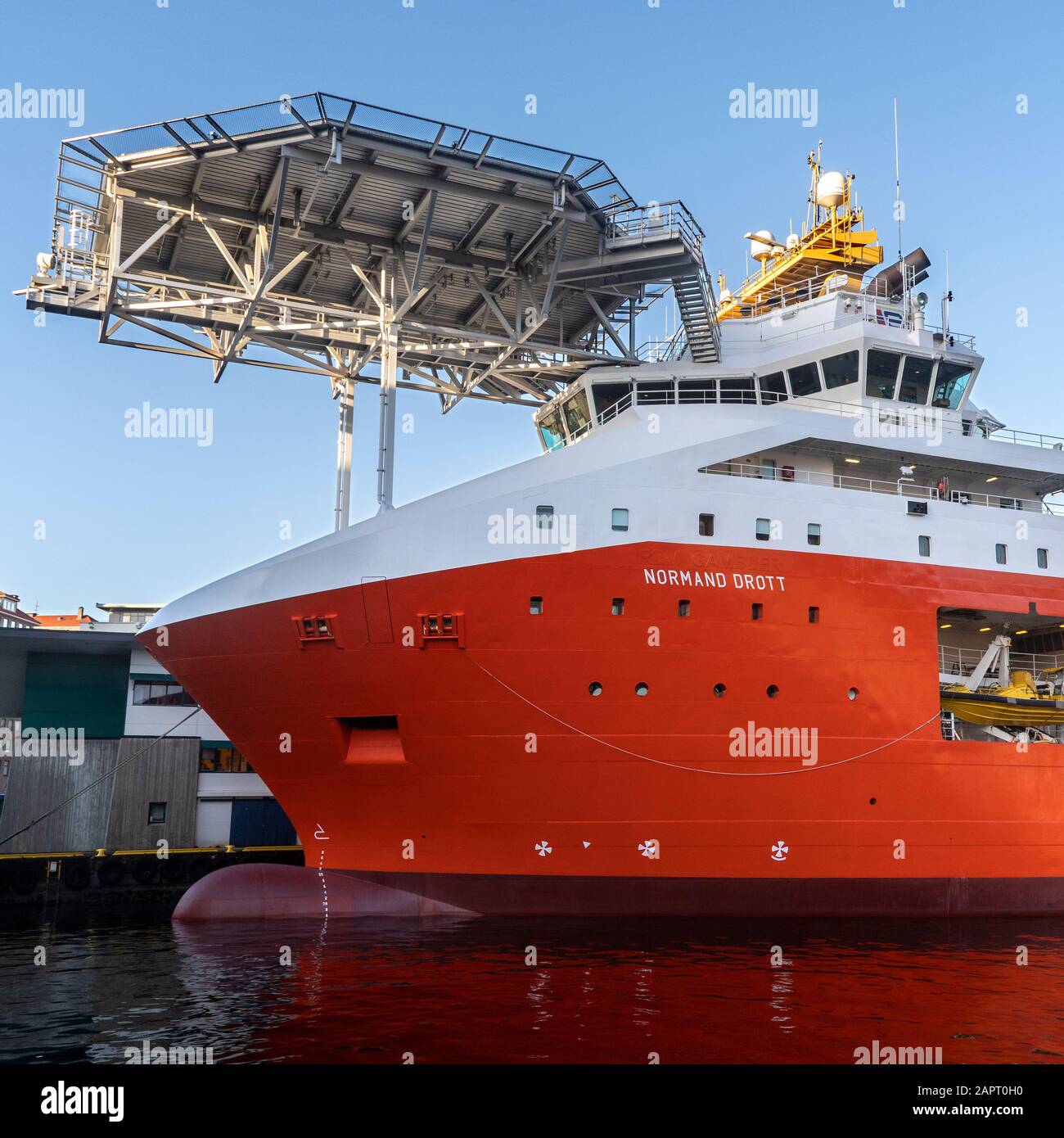 Bow and helicopter platform of offshore anchor handling tug supply ...