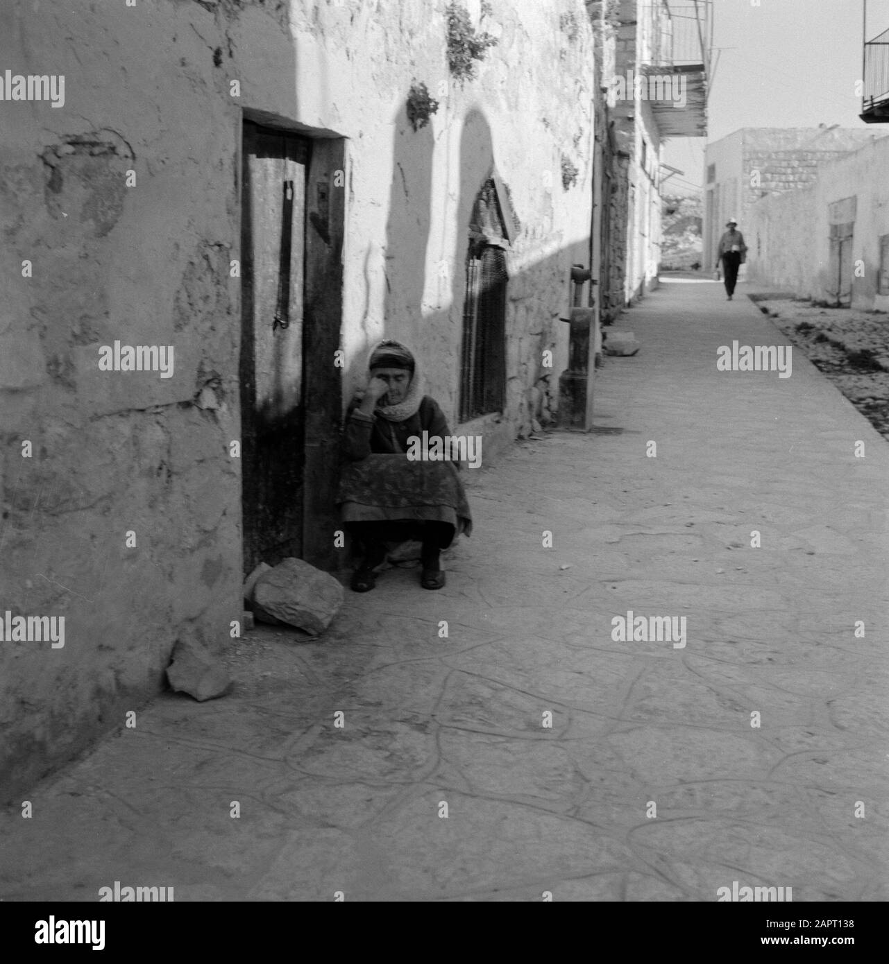 Old houses in small Black and White Stock Photos & Images - Alamy