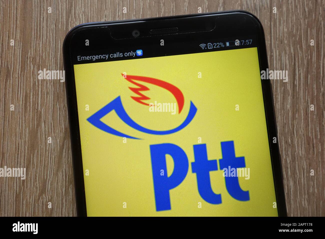 PTT logo displayed on a modern smartphone Stock Photo - Alamy