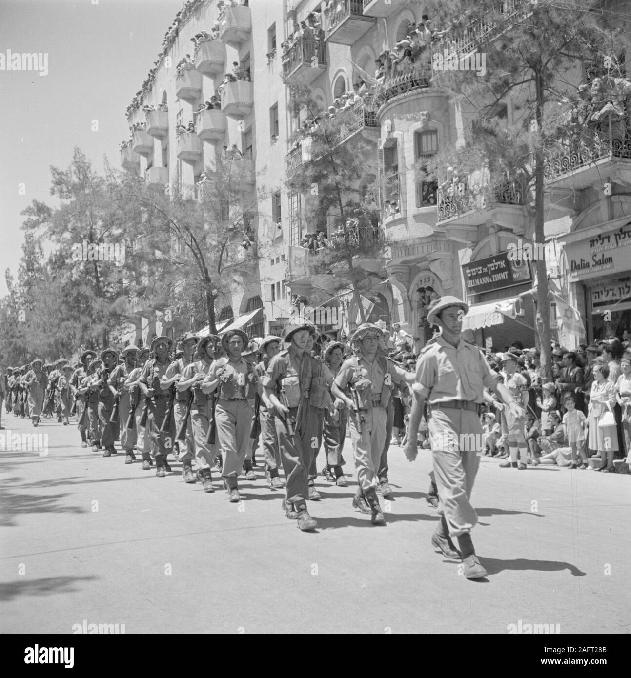 Israel 1948-1949: Jerusalem Infantry Unit during the military parade on ...