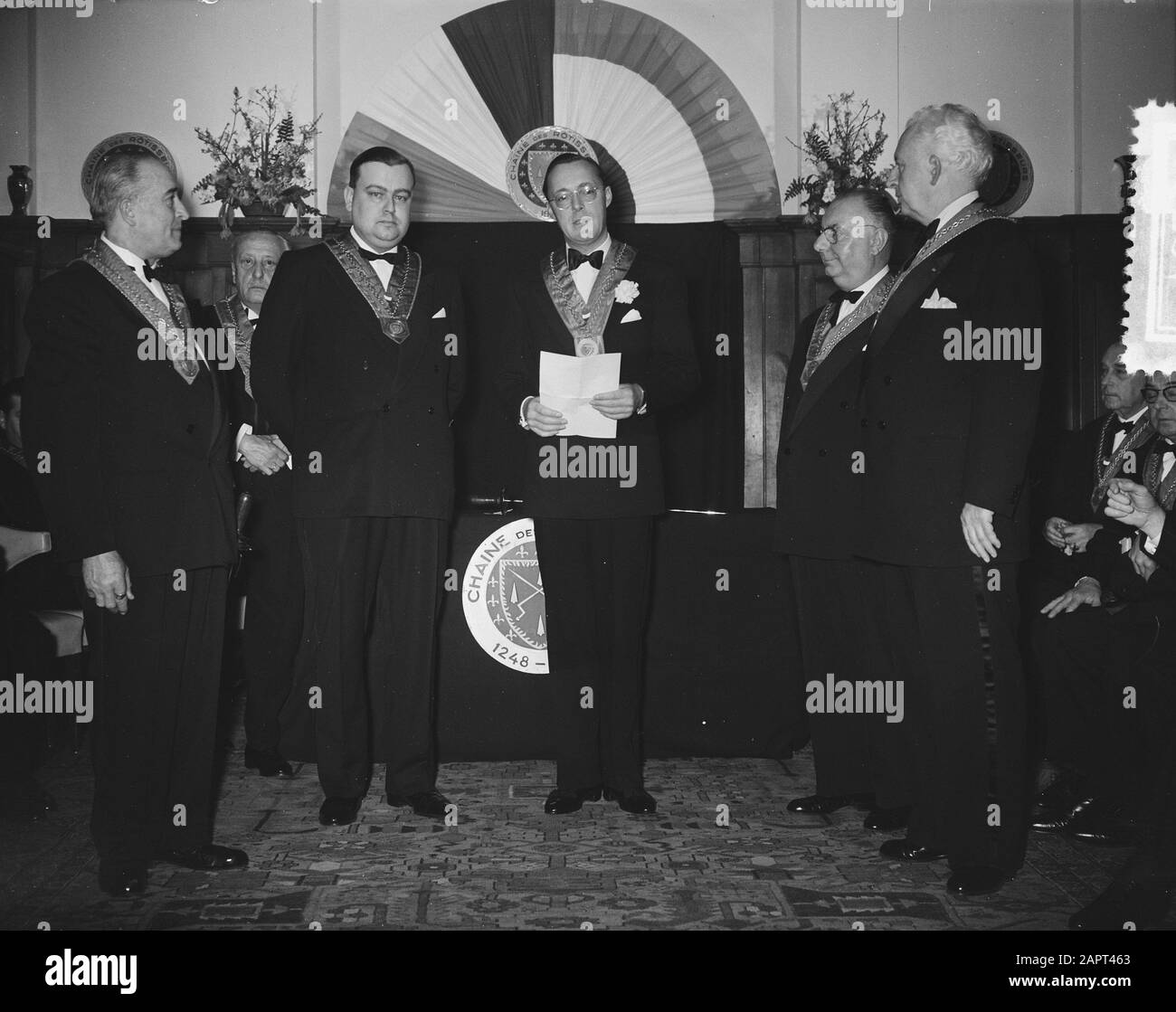 Prins Bernhard named Chevalier Dhonneur Date: March 5, 1956 Personal ...