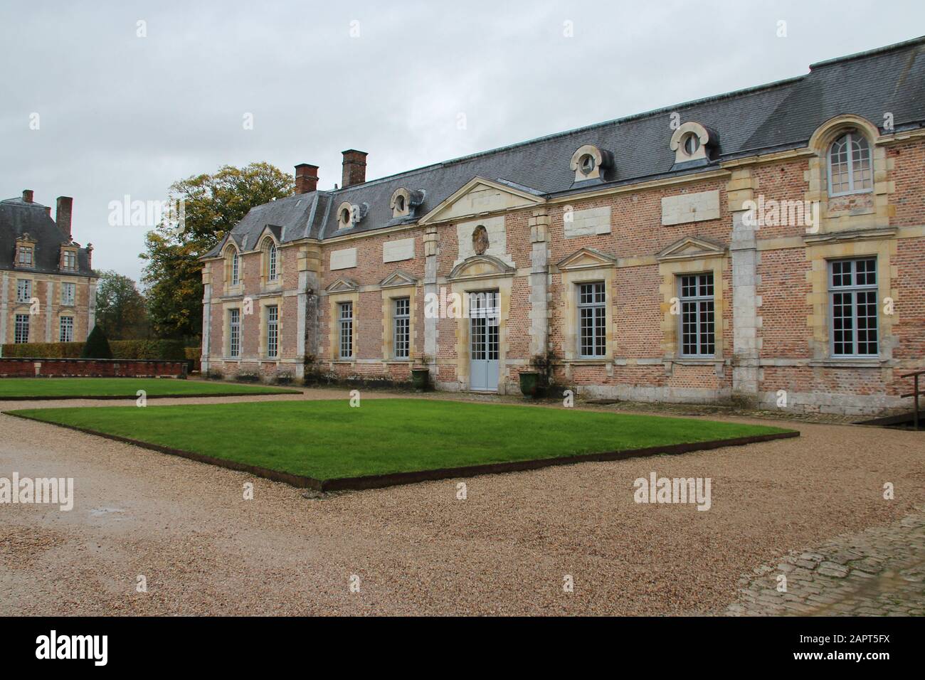 brick castle in la ferté saint-aubin in sologne (france Stock Photo - Alamy