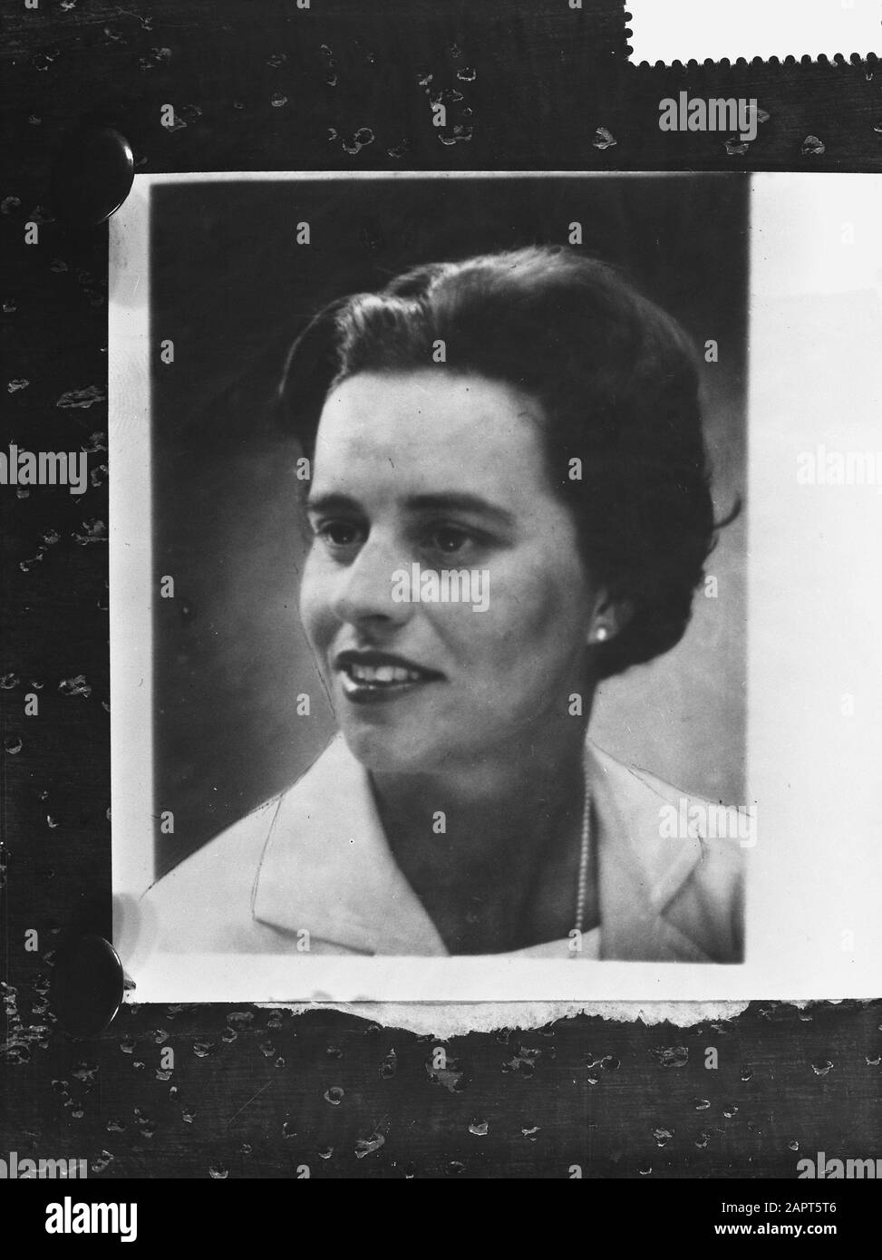 Miss M. C. C. Wines, new private secretary of Princess Beatrix Date ...