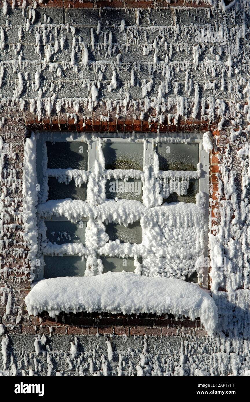 Outdoors rime ice hi-res stock photography and images - Alamy