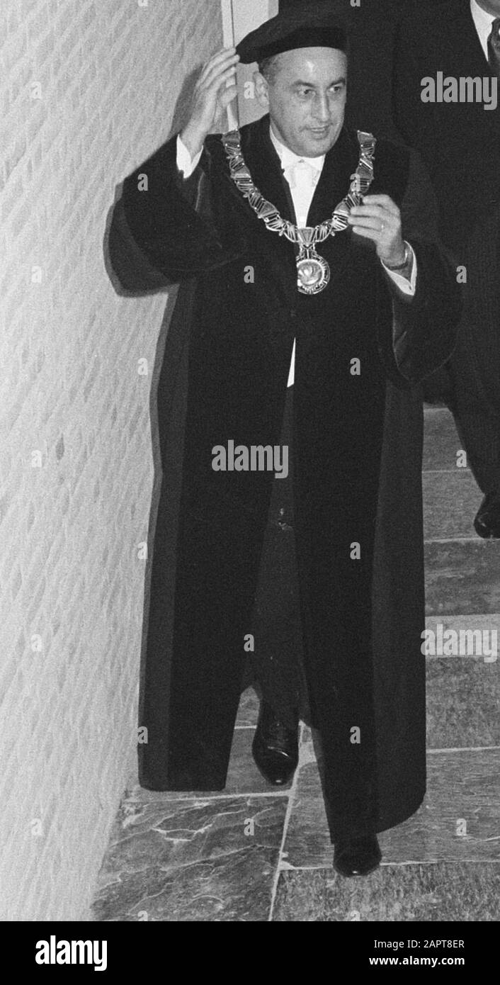 The opening of the Catholic Economics College Tilburg, rector dr. F.J.P ...